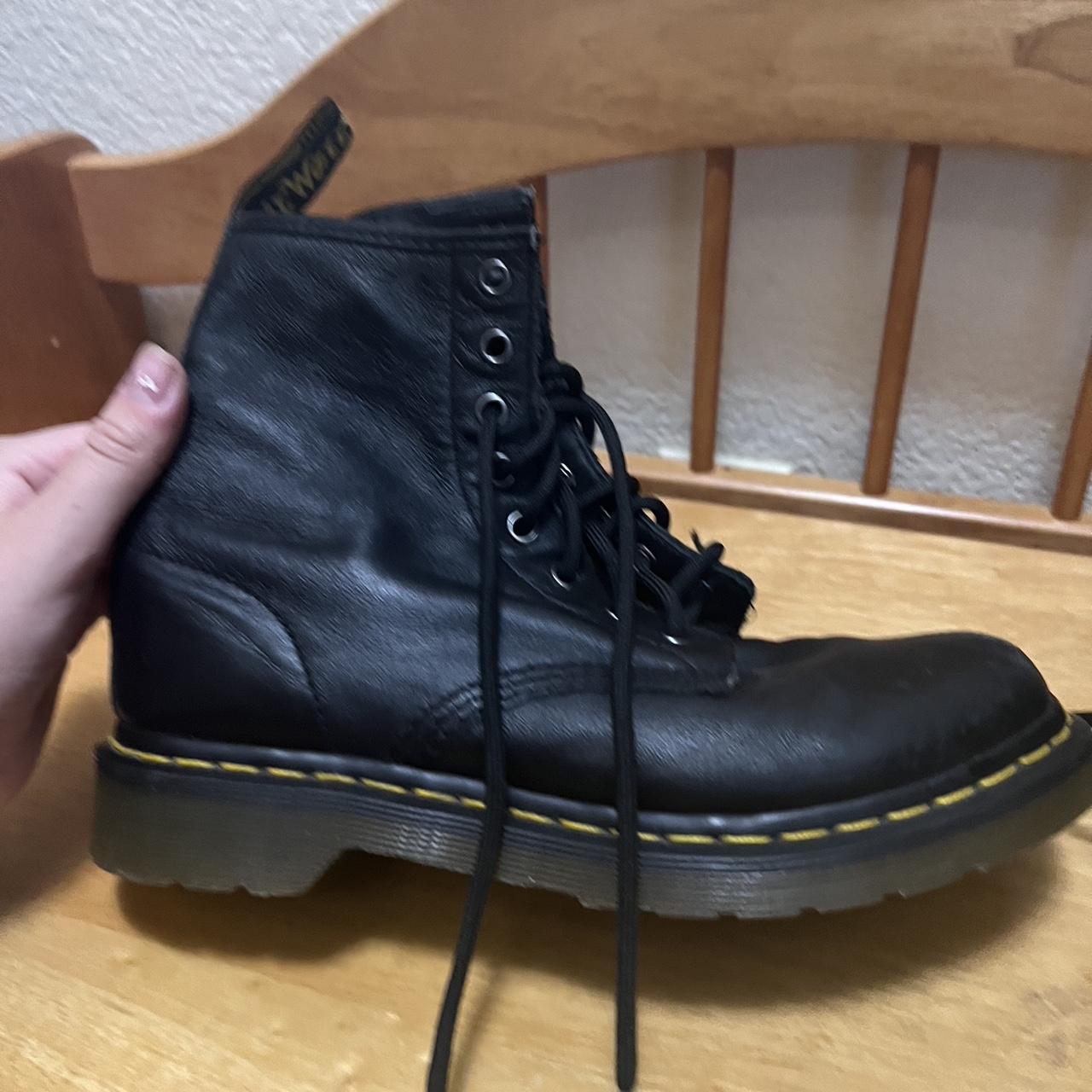 Size 8 doc martens *MISSING INSOLE small scuffs on... - Depop
