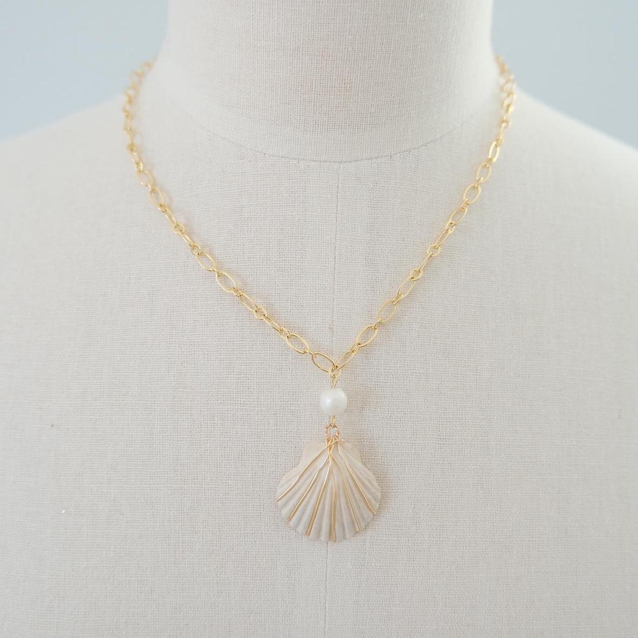 australian scallop shell necklace wire wrapped non... - Depop