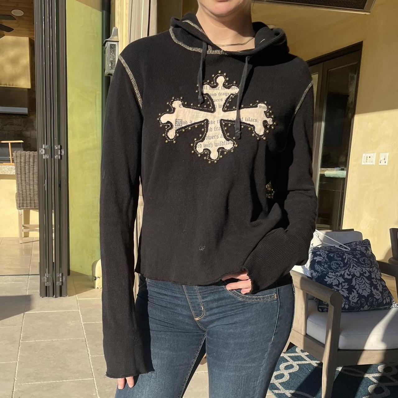 authentic, vintage RILEY! Early 2000s lomg sleeve... | Depop