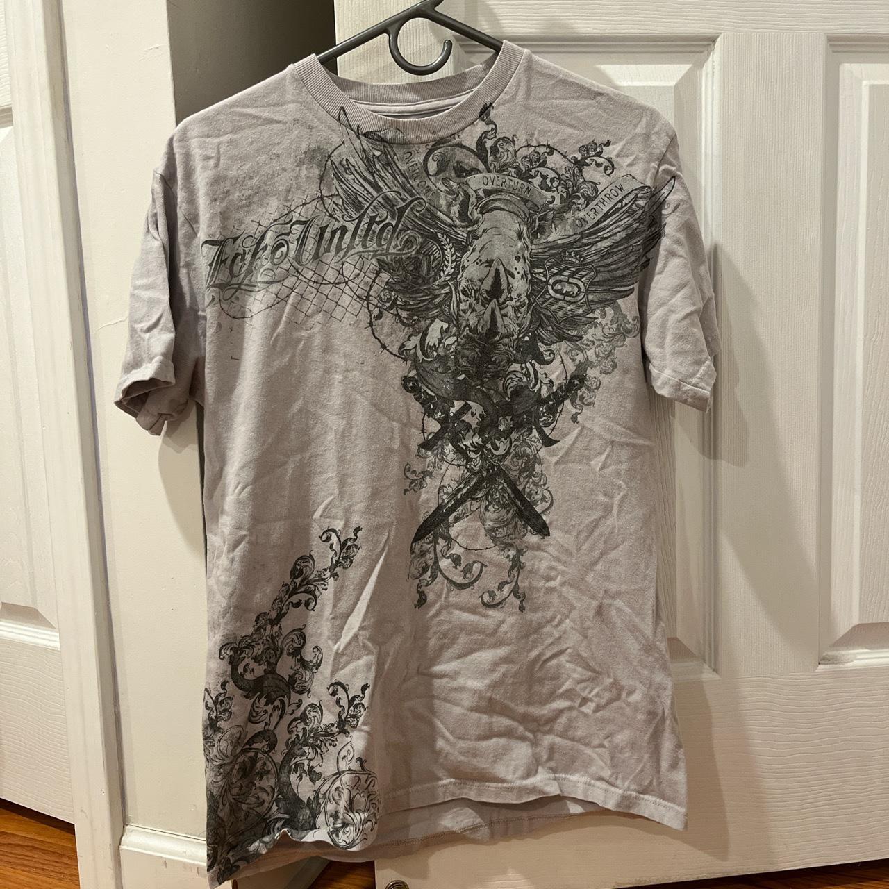 oversized tee men’s medium but for women its for... - Depop