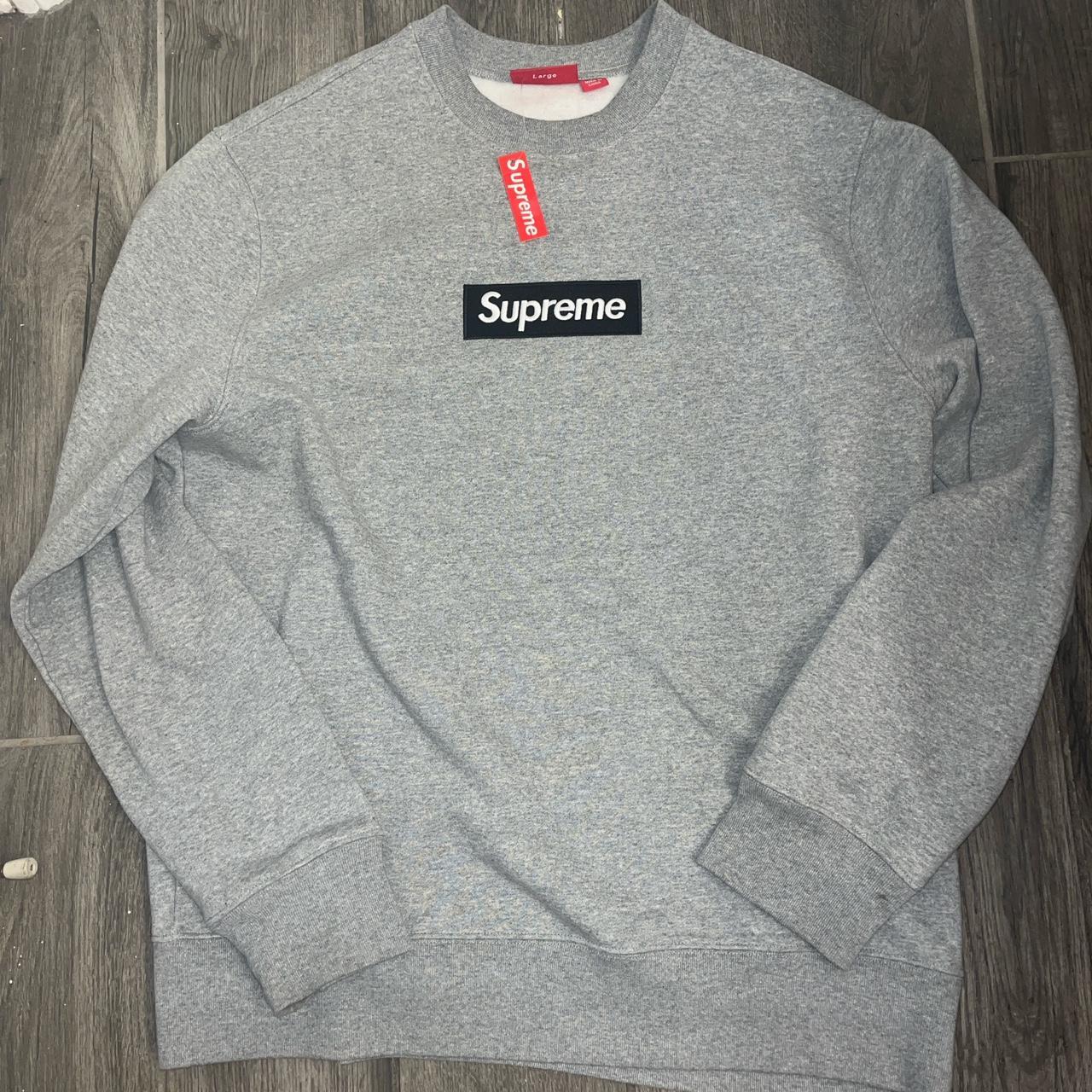Supreme sweater - Depop