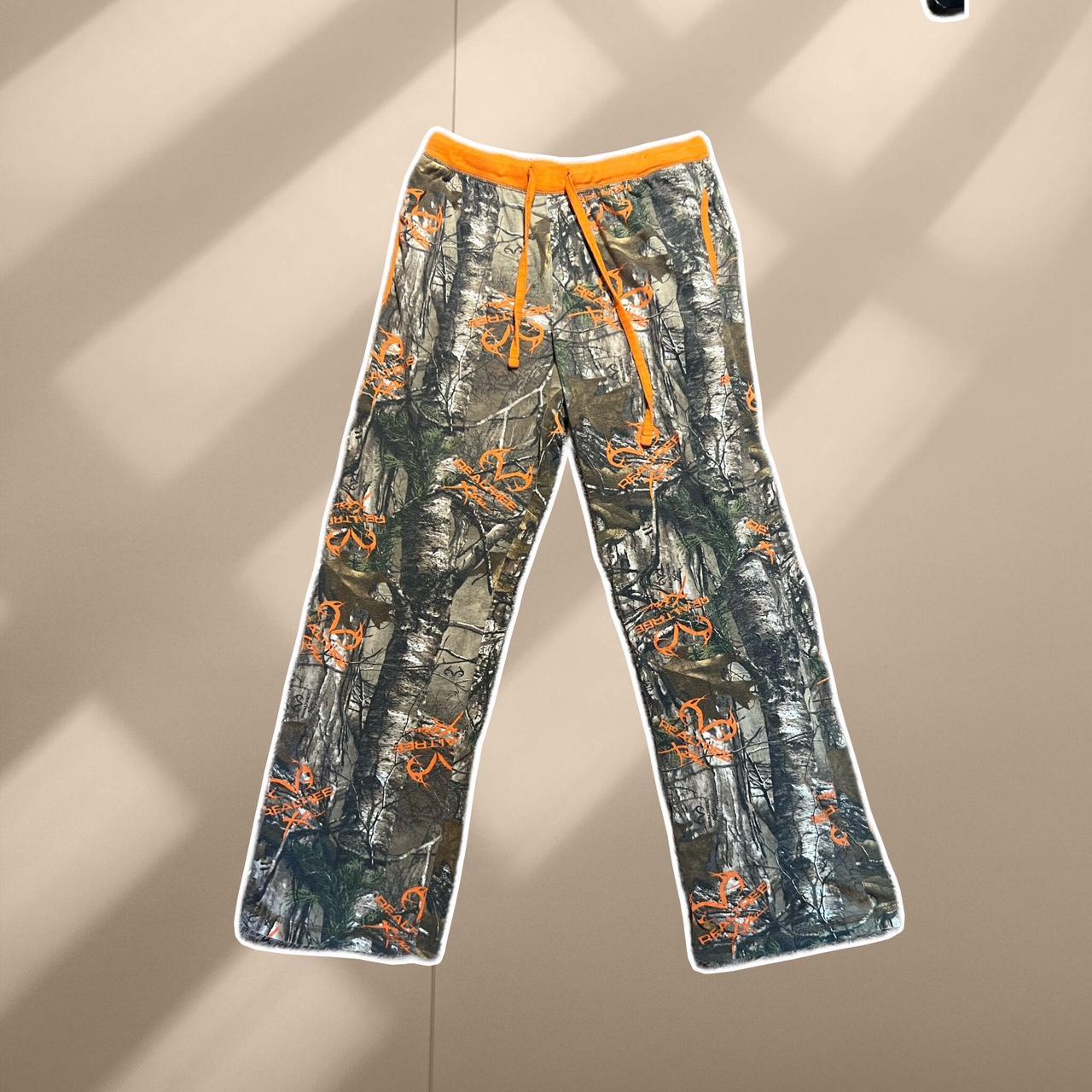 Realtree Men's Khaki and Brown Pajamas | Depop