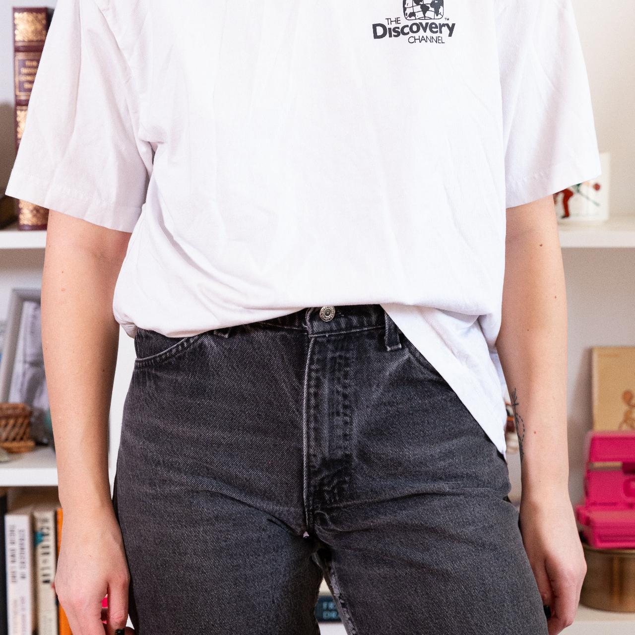 discovery channel graphic t size L $10 - Depop