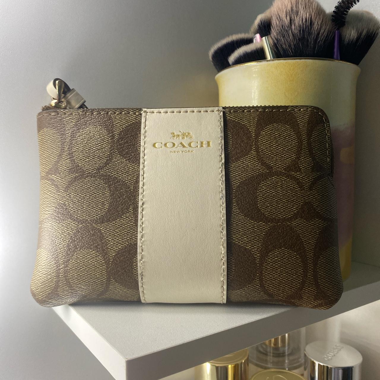 COACH WRISTLET WALLET super cute, lightly used,... - Depop