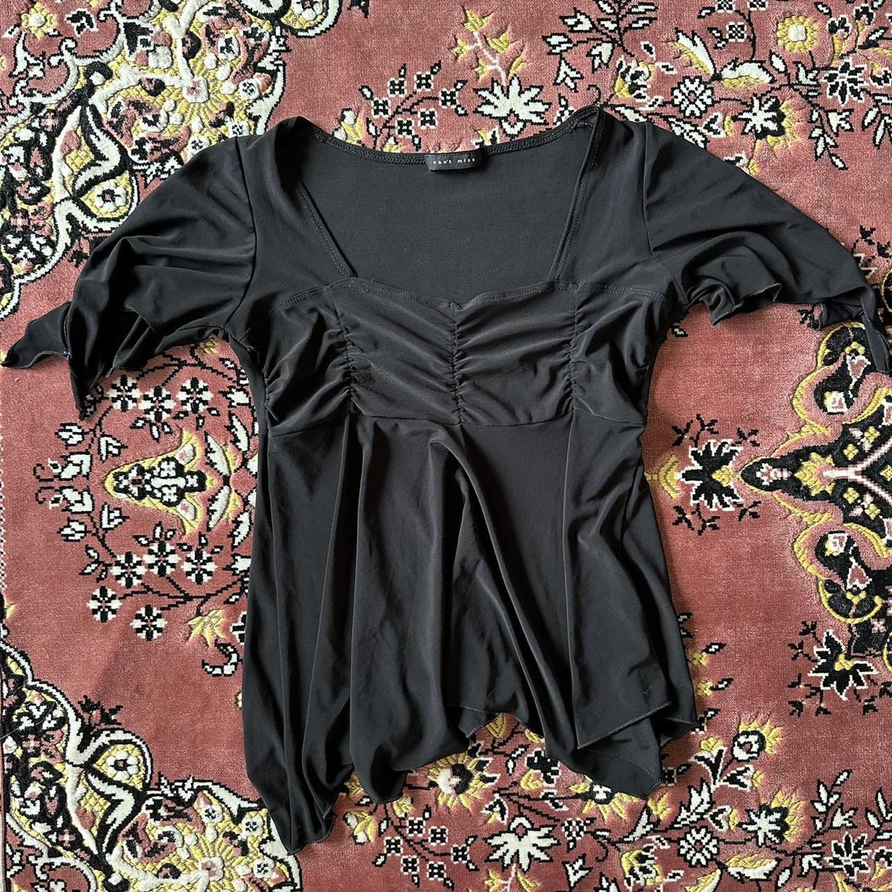 Early 00’s Can’t Miss black short sleeve flowy top... - Depop