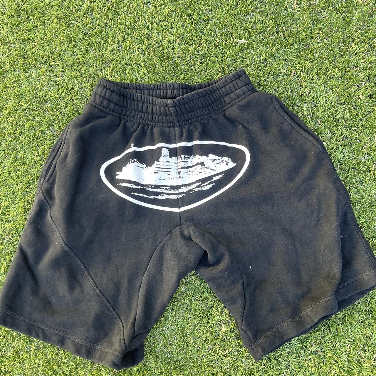 Corteiz Men's Black and White Shorts | Depop