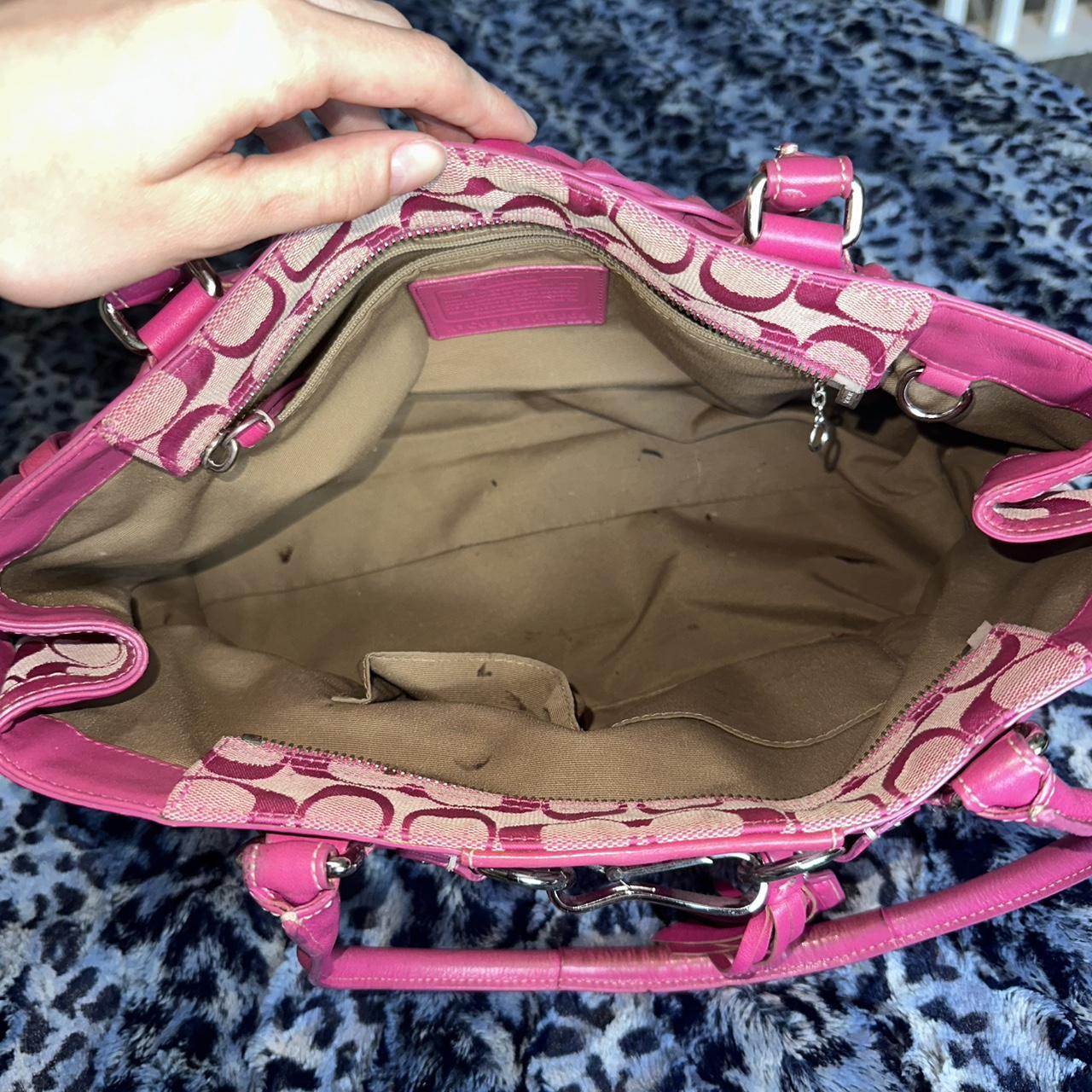 Coach Pink Hampton Purse!!! 💖👛 In great condition! | Depop