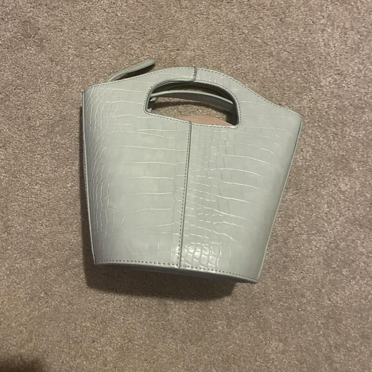 Blue croc bucket bag Originally from oasis. Has a... - Depop
