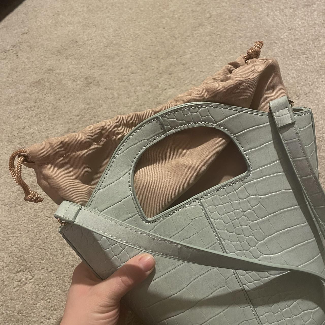 Blue croc bucket bag Originally from oasis. Has a... - Depop