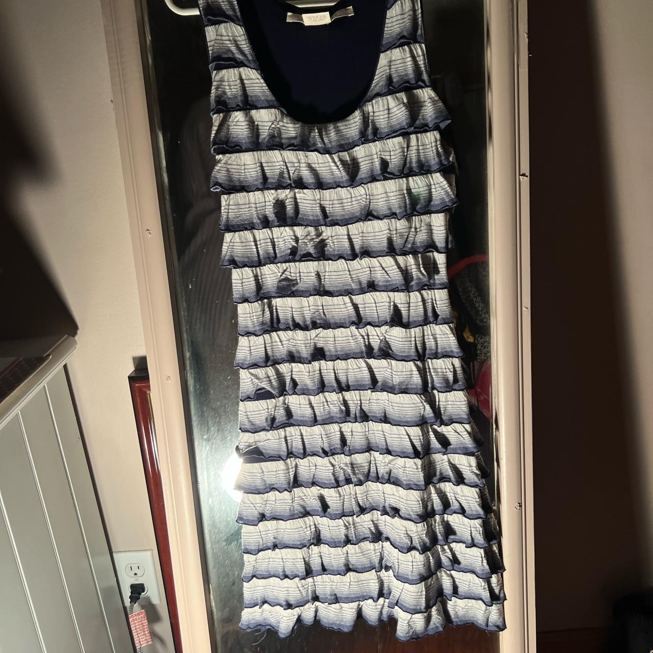 Navy Blue flowy strand dress; size medium (4-6).... - Depop