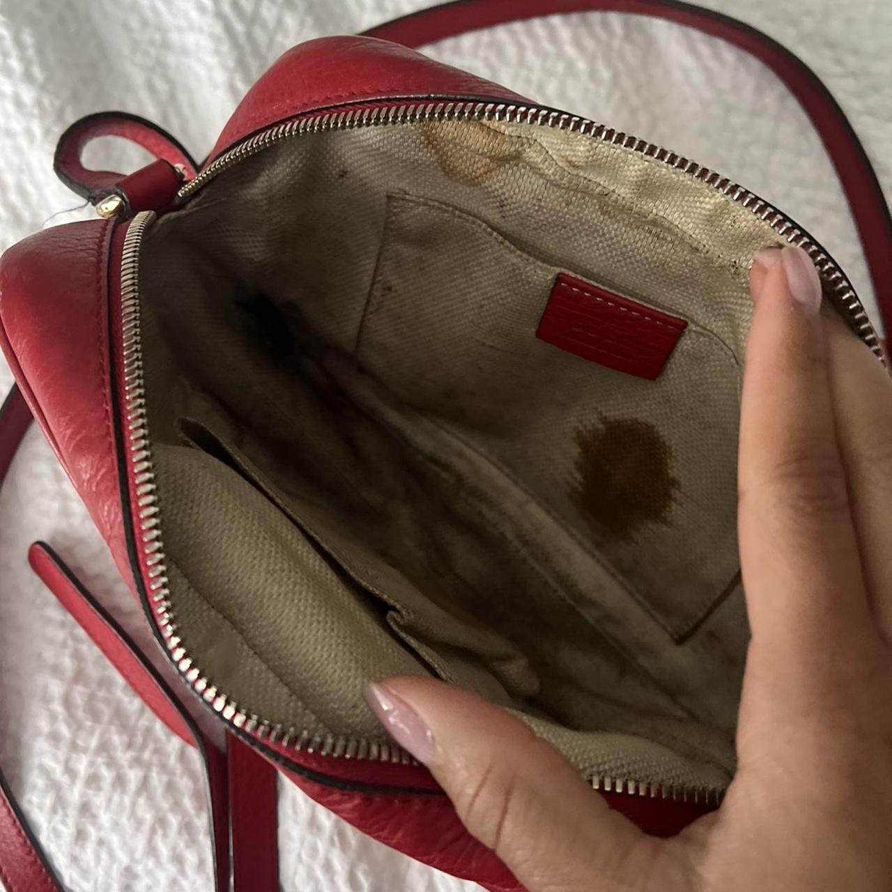 100% authentic Gucci purse. Has stains on the inside... - Depop