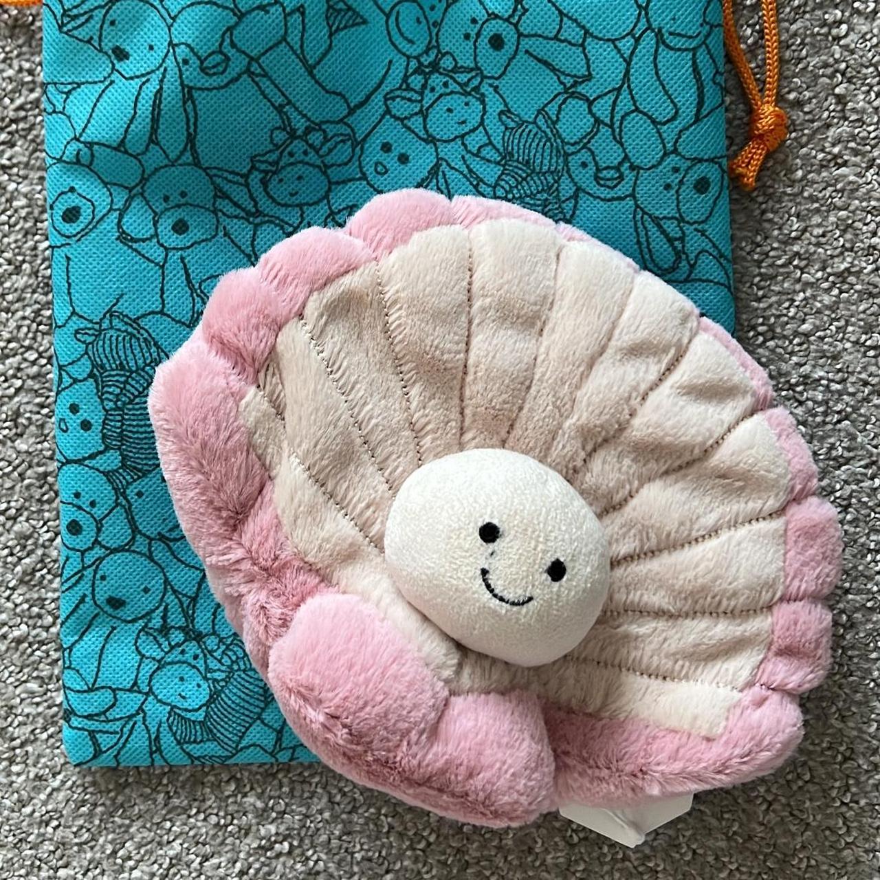 jellycat clam *small black dot by eye (came like... - Depop