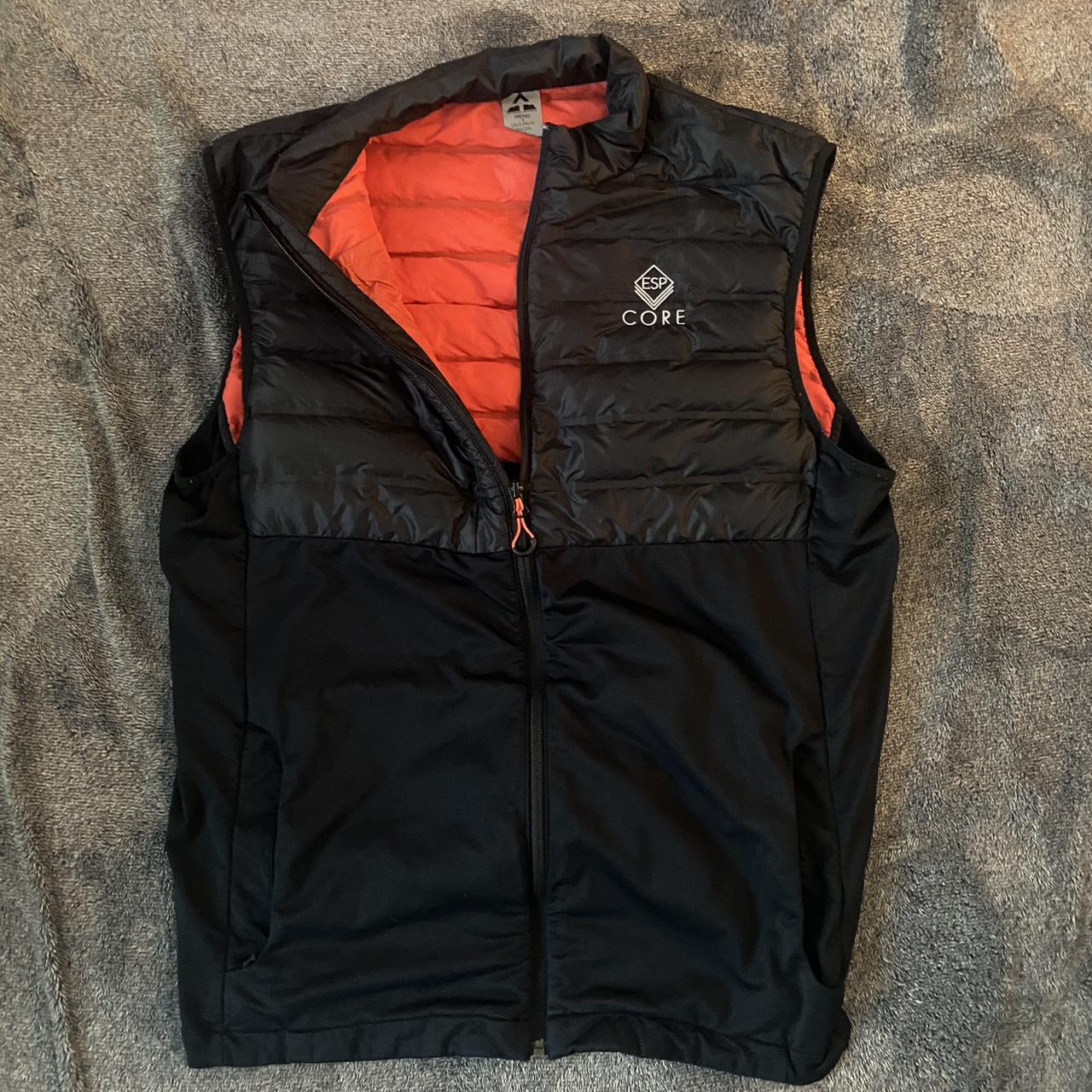 gorpcore sun mountain vest XL brand new no flaws or... - Depop