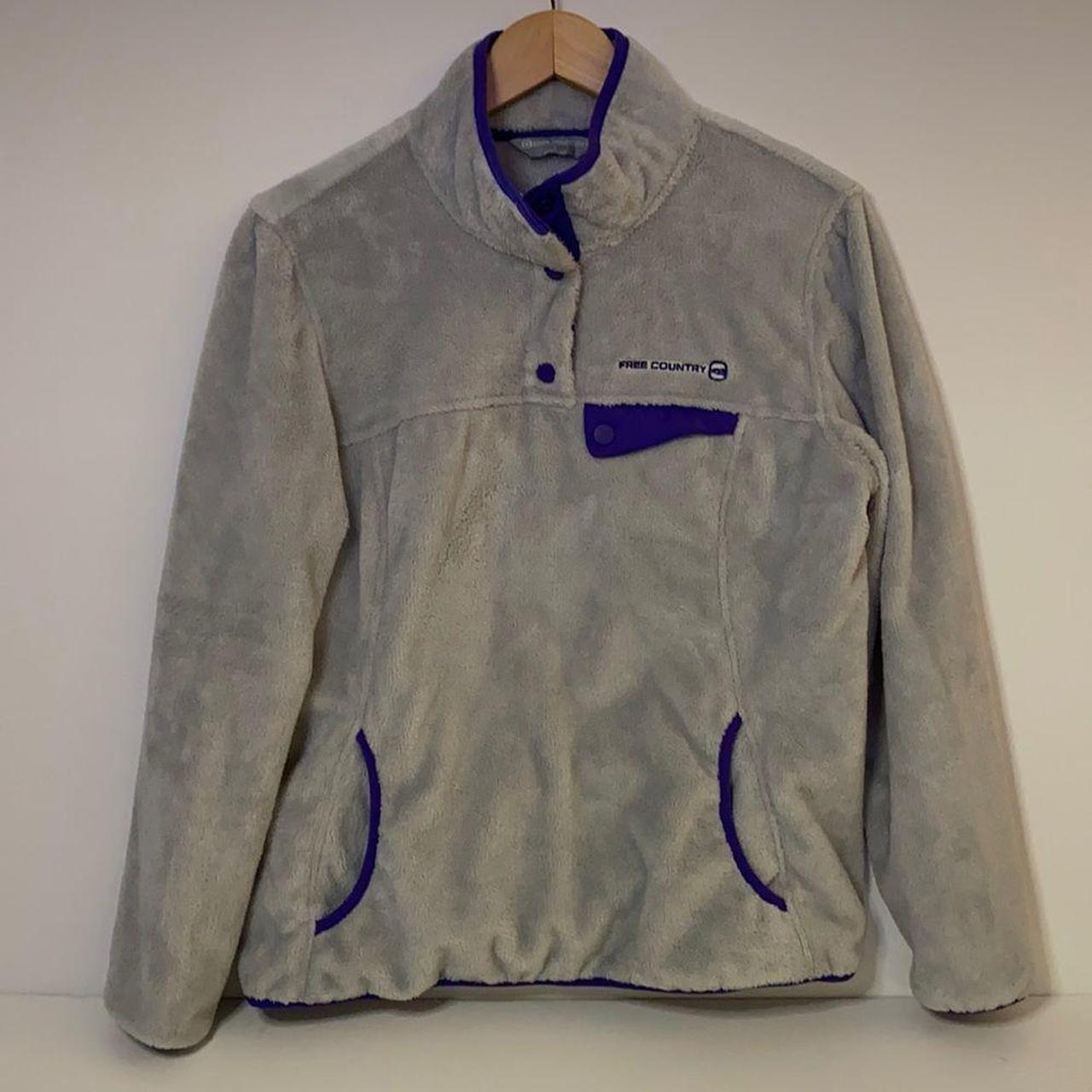 Free Country Fleece Pull Over. Please see photos for... - Depop