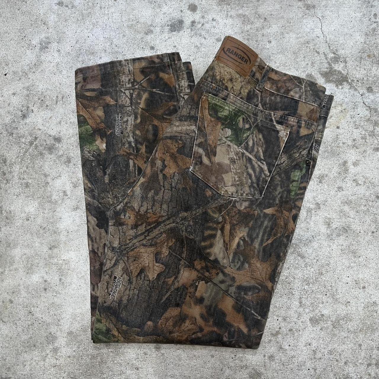 Ranger Brand Realtree Camo Jeans/Pants Excellent... - Depop