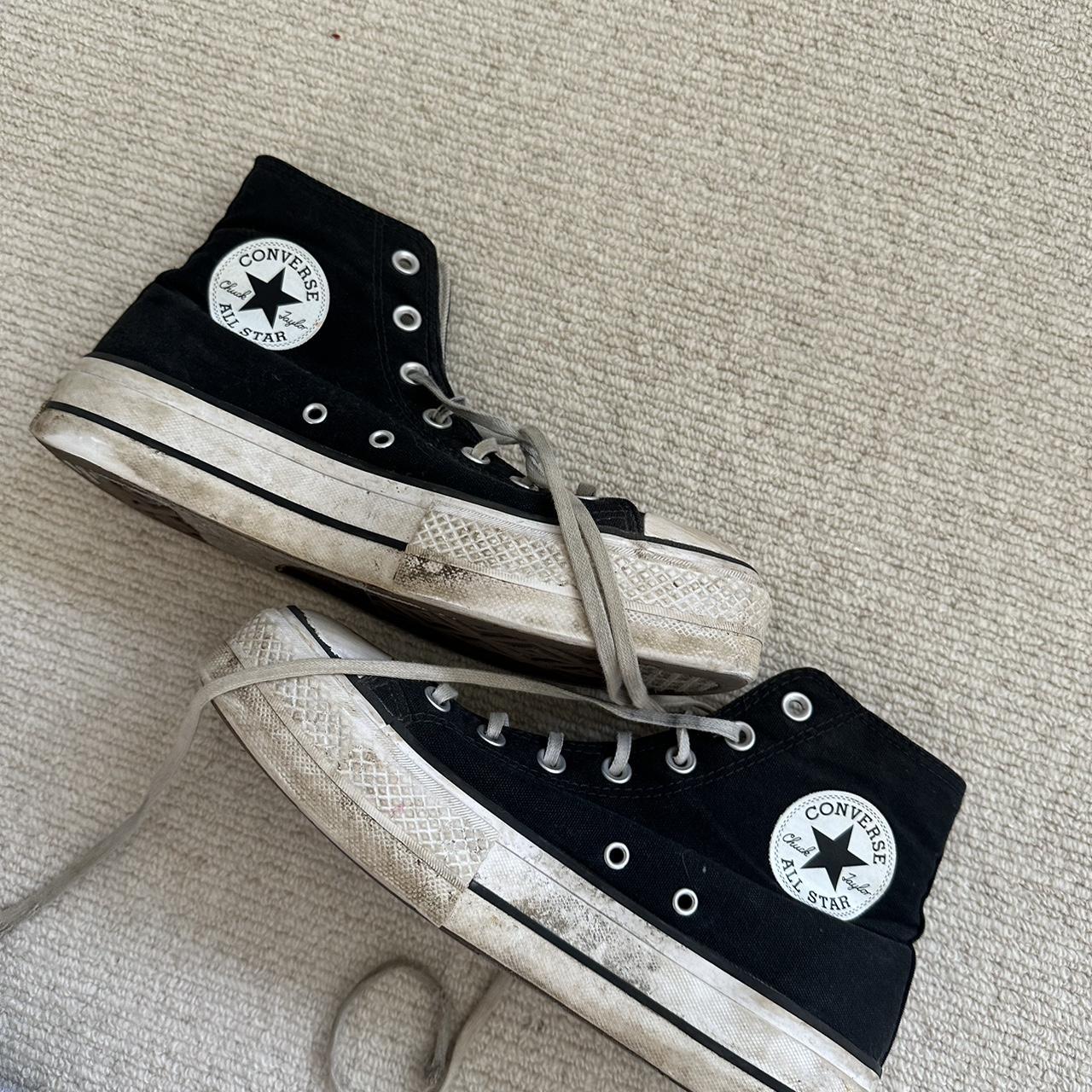 Super dirty converses I bet no one will take them lol - Depop