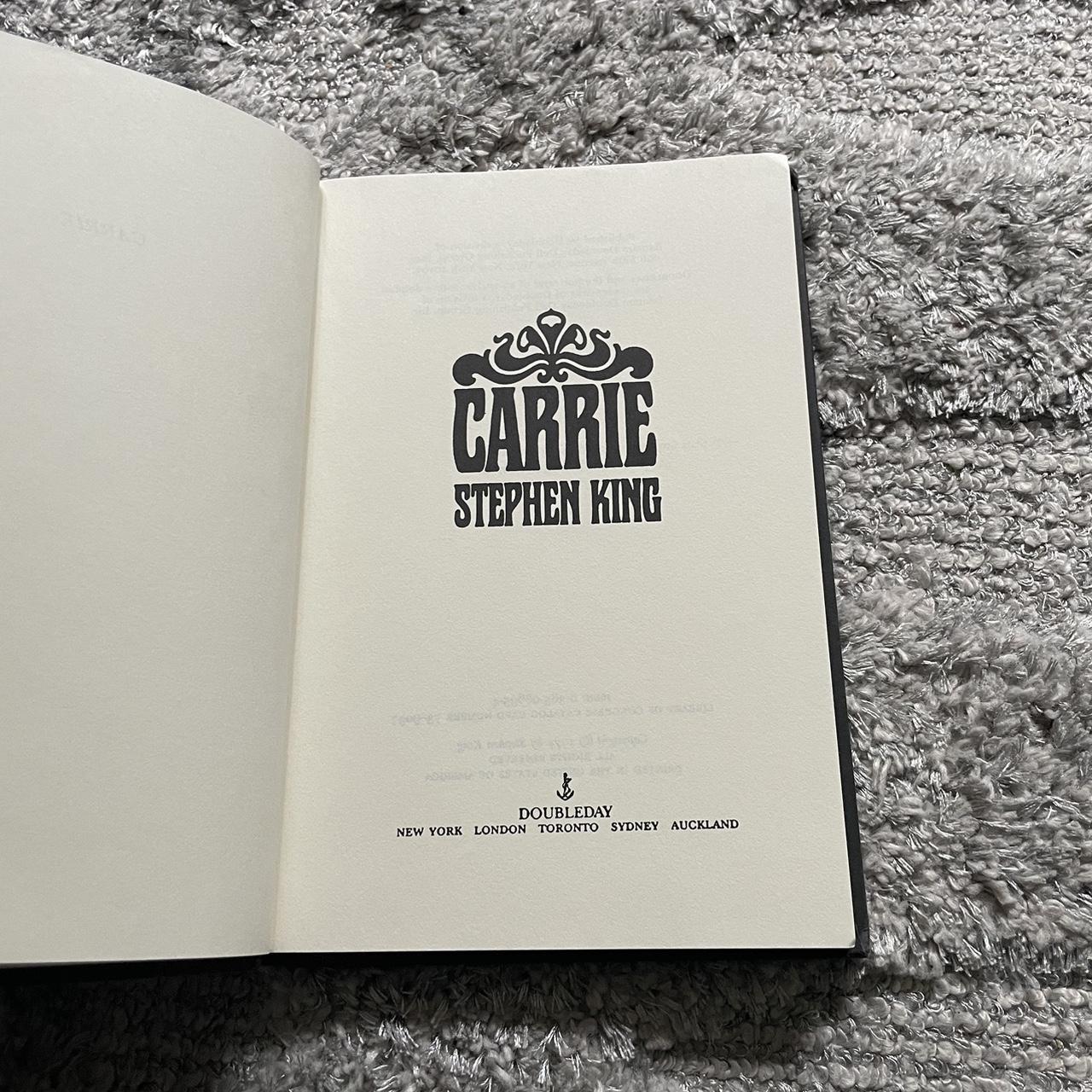 carrie - stephen king hardcover lightly used - Depop
