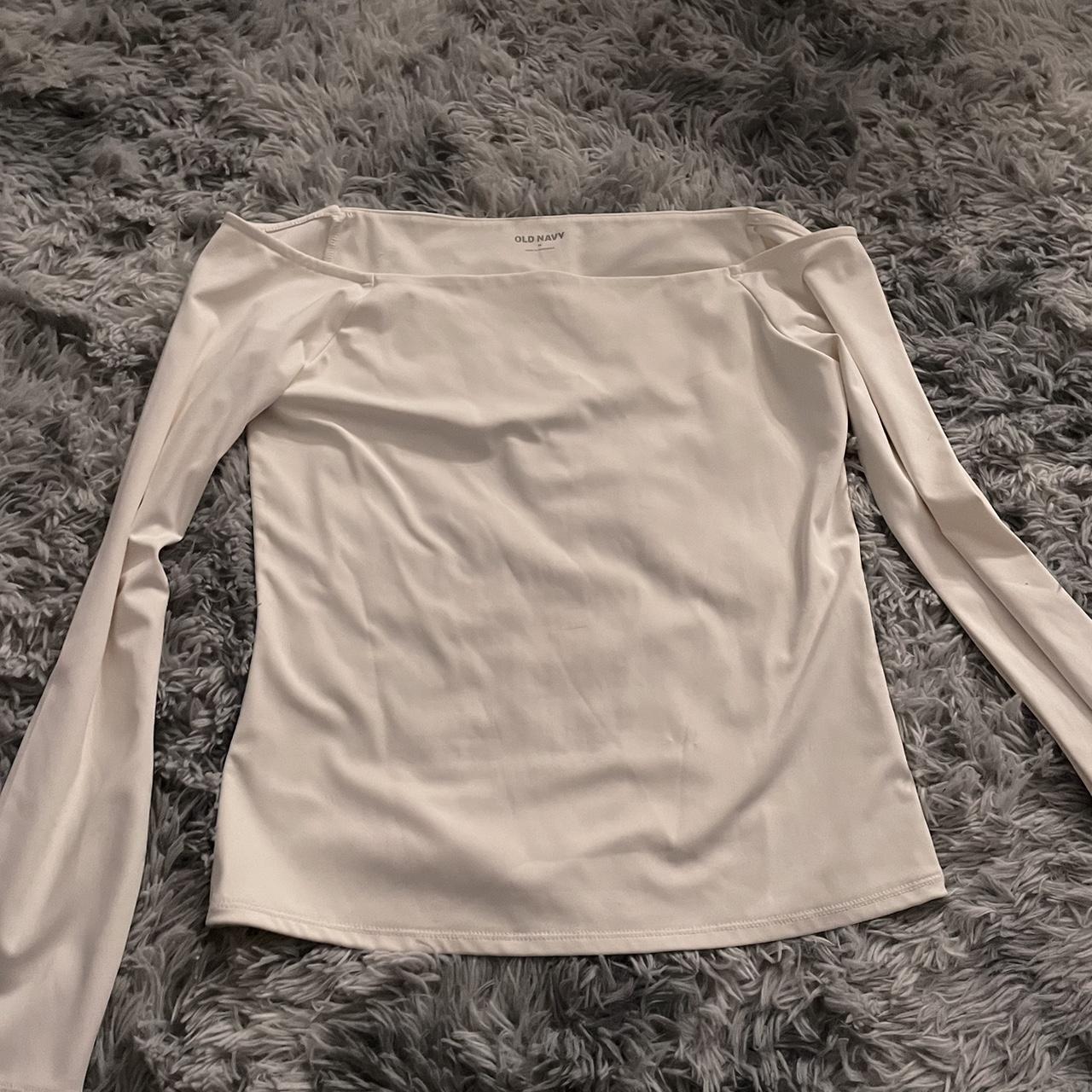 Old navy off the shoulder long sleeve Size medium... - Depop
