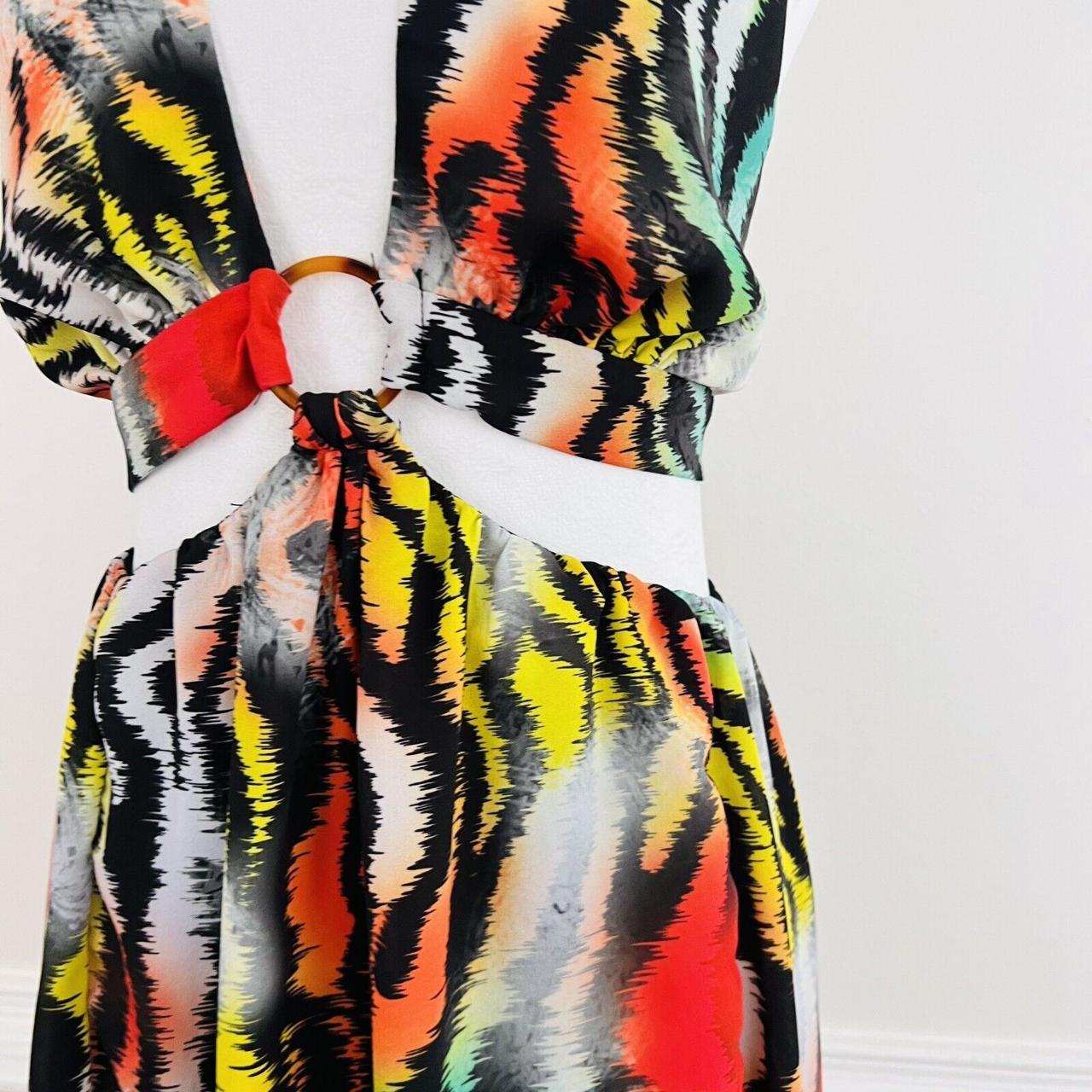 This gorgeous & unique maxi dress is in excellent... - Depop