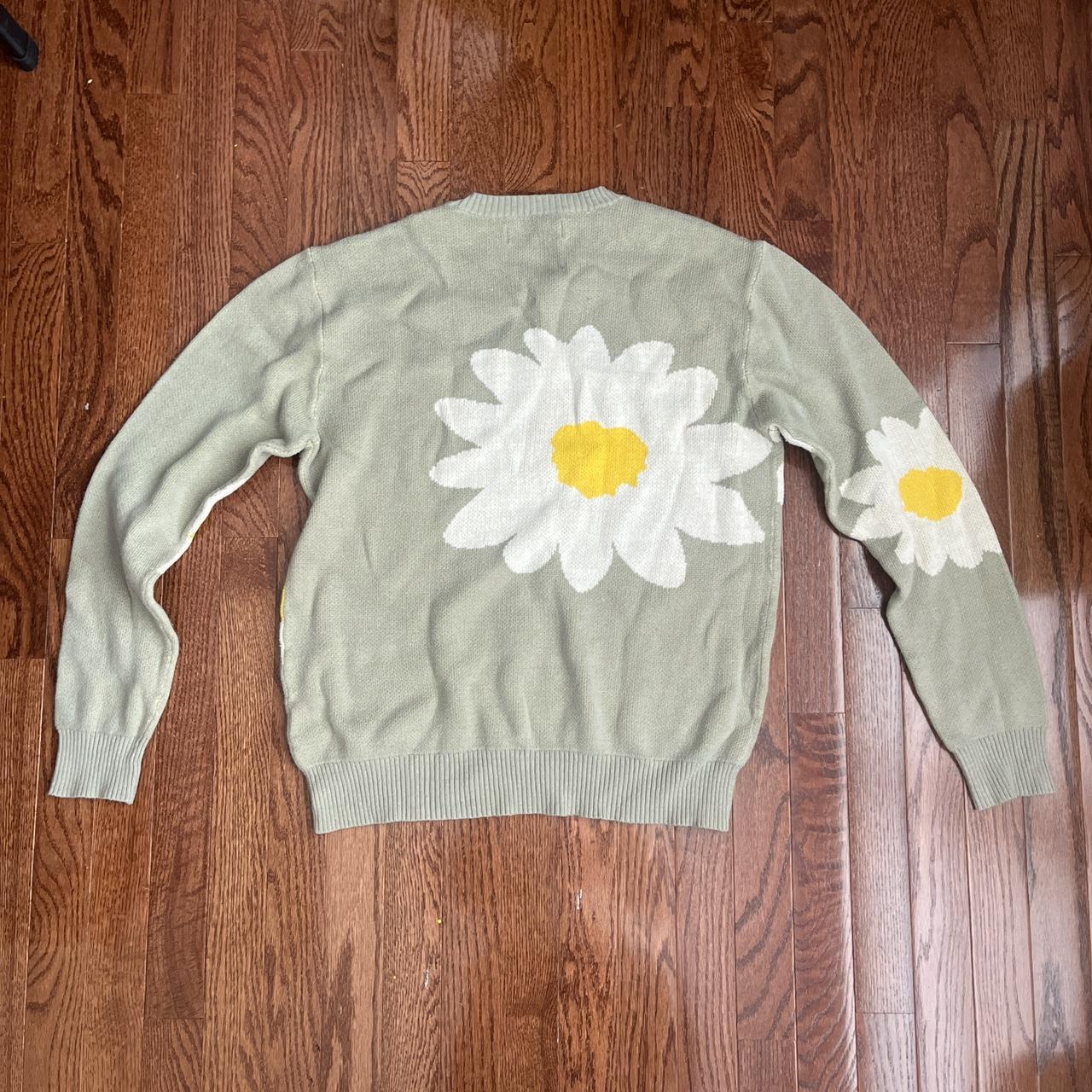 Small Green Daisy Sweater PacSun Skater Indie Daisy... - Depop