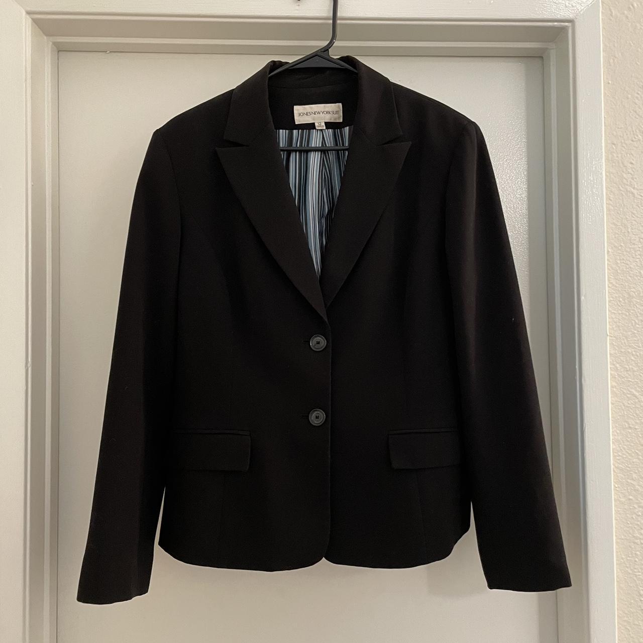 Black blazer Very chic Can be styled as oversized - Depop