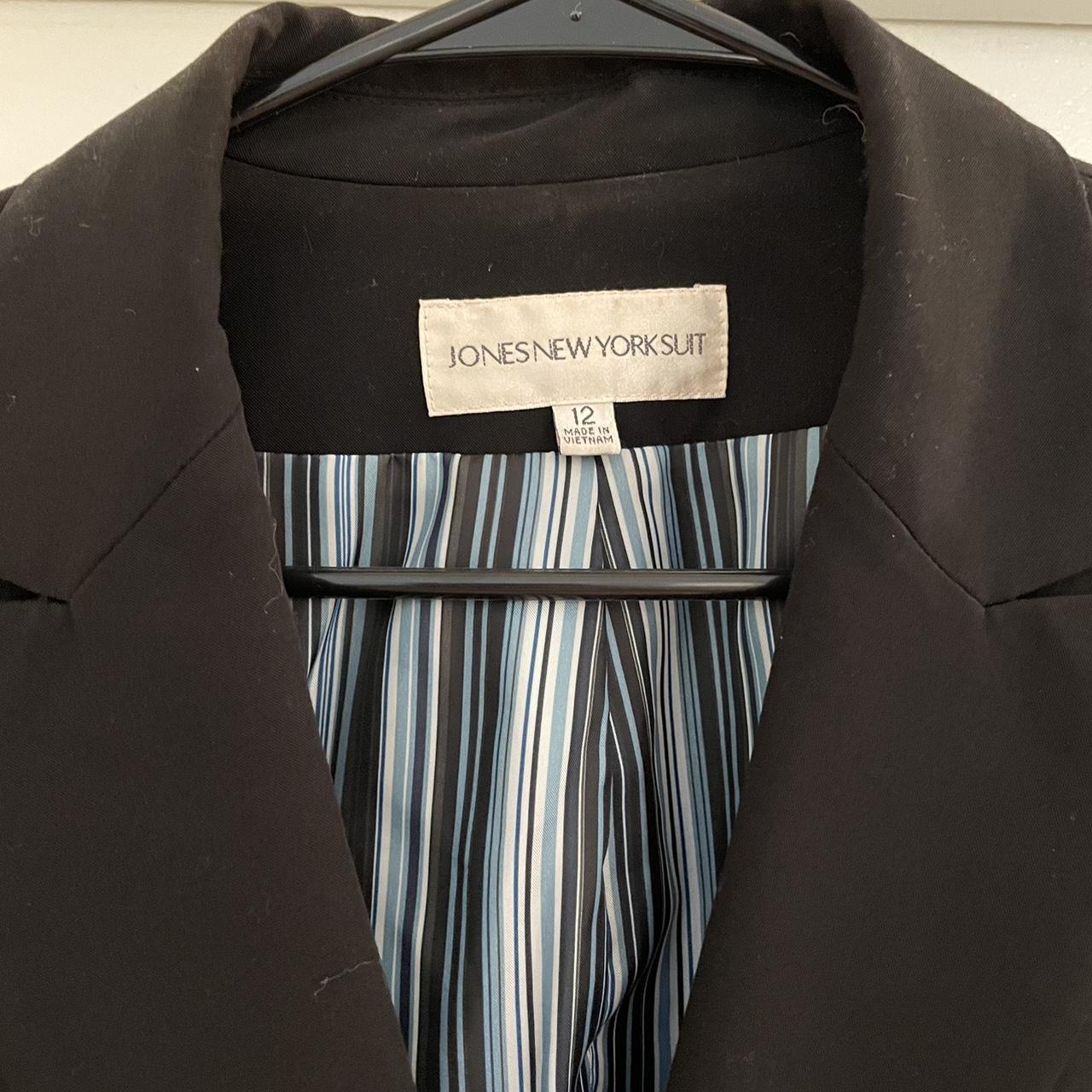 Black blazer Very chic Can be styled as oversized - Depop