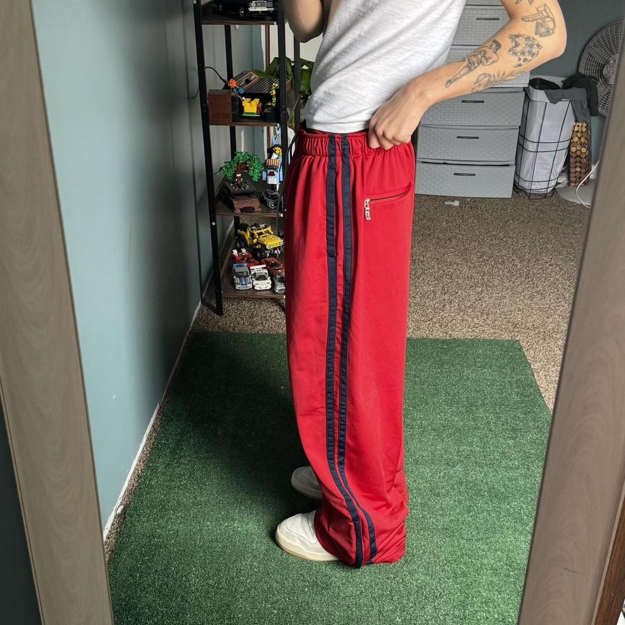 Y2k wide leg sweatpants • 2x, 6ft for reference •... - Depop