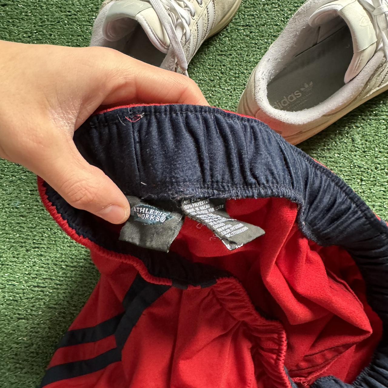 Y2k wide leg sweatpants • 2x, 6ft for reference •... - Depop