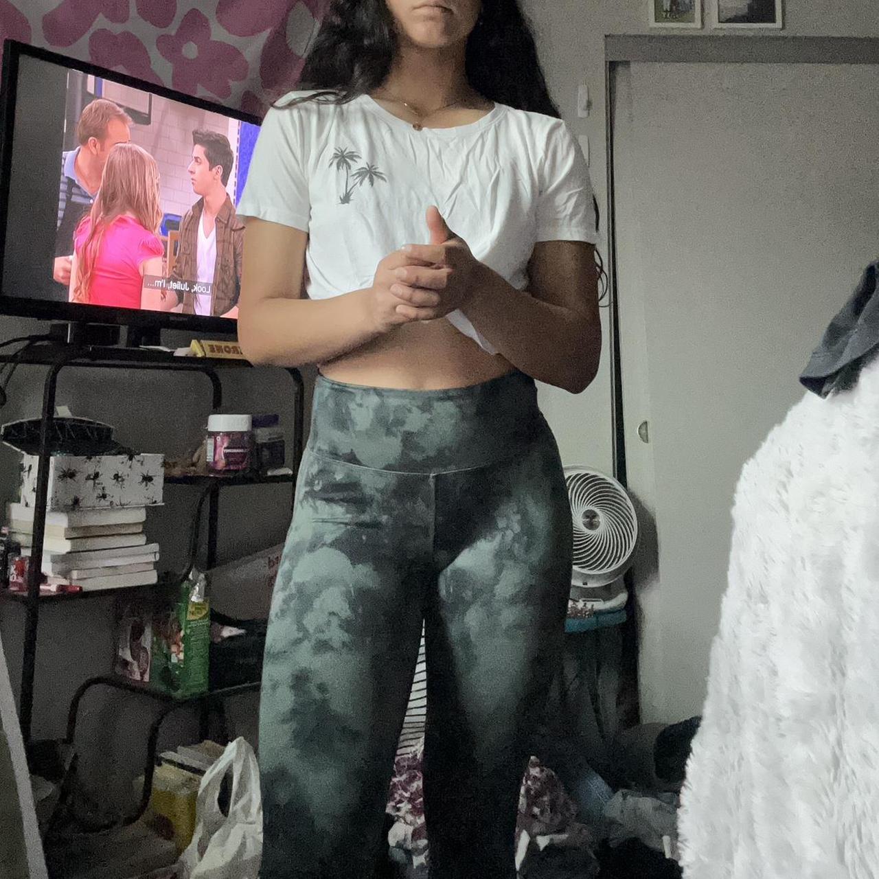 Athleta Women's Green Leggings | Depop