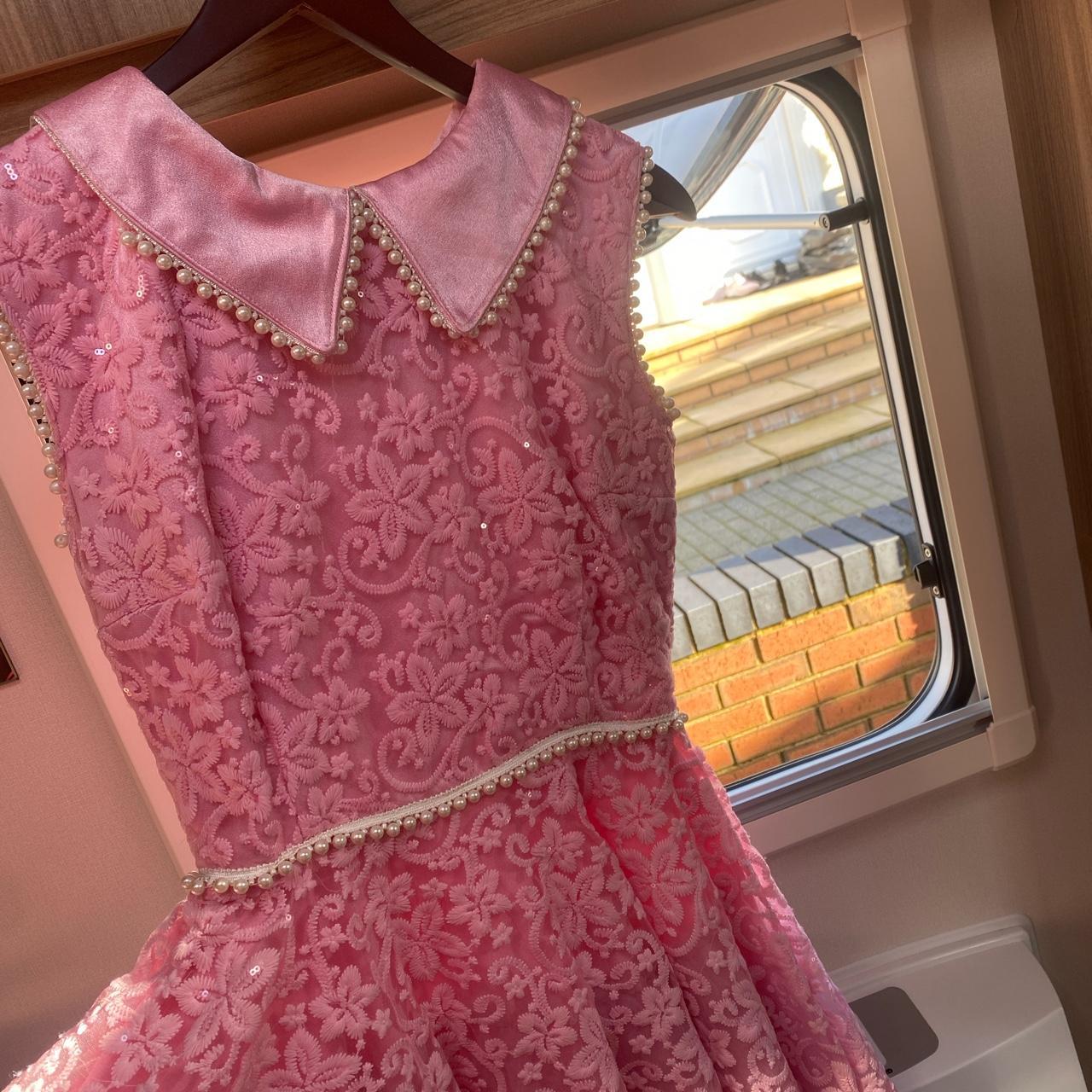 Mark melia dress worn twice with matching fasinator... - Depop