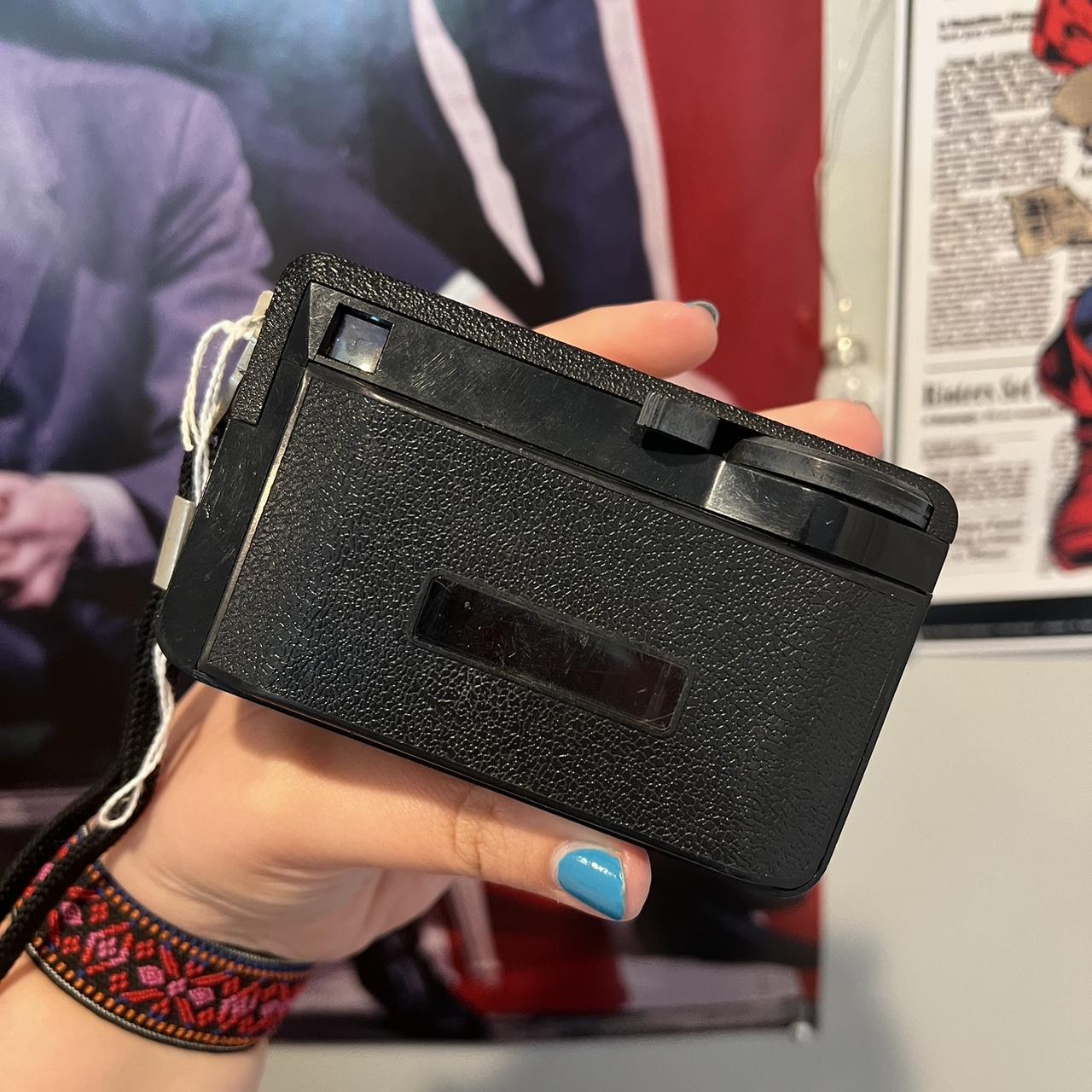 Vintage Kodak 355x instamatic electronic camera... - Depop