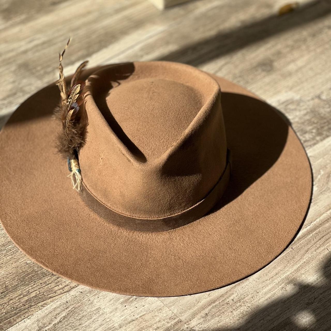 Camel hat with feathers (GladysTamesMillenry) - Depop