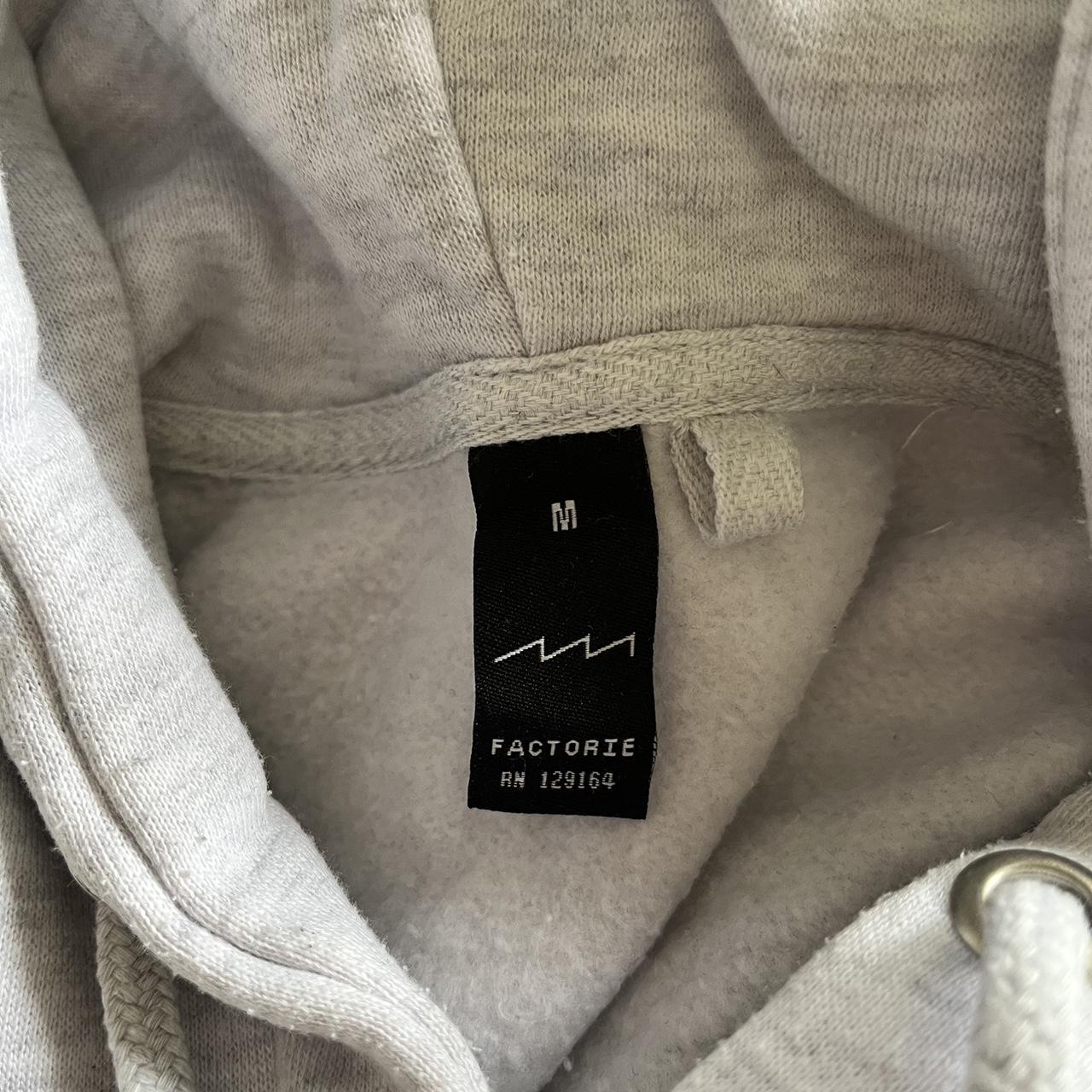 Cropped grey hoodie - Depop