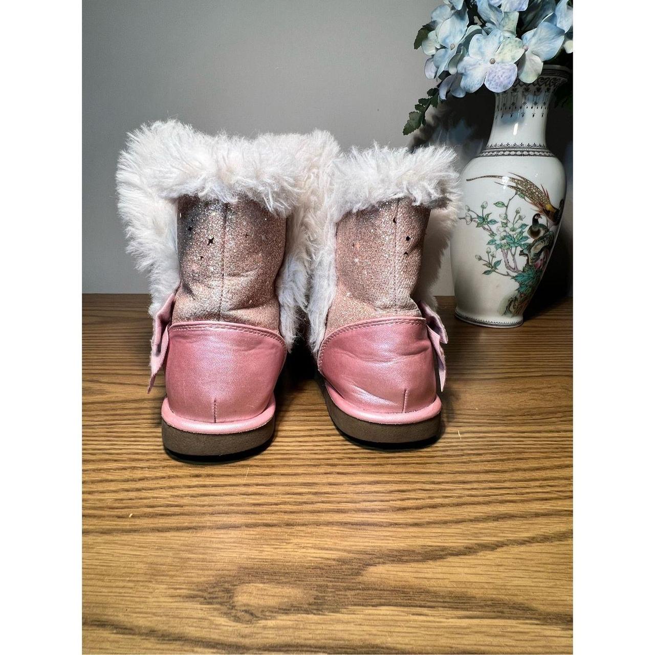 Super cute, juicy couture pink sparkly furry boots.... - Depop