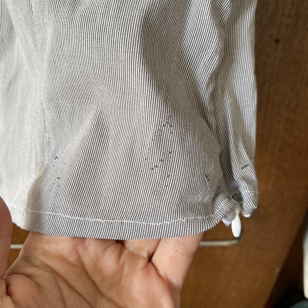 Gorgeous vintage ruffle blouse, with puffy sleeve in... - Depop