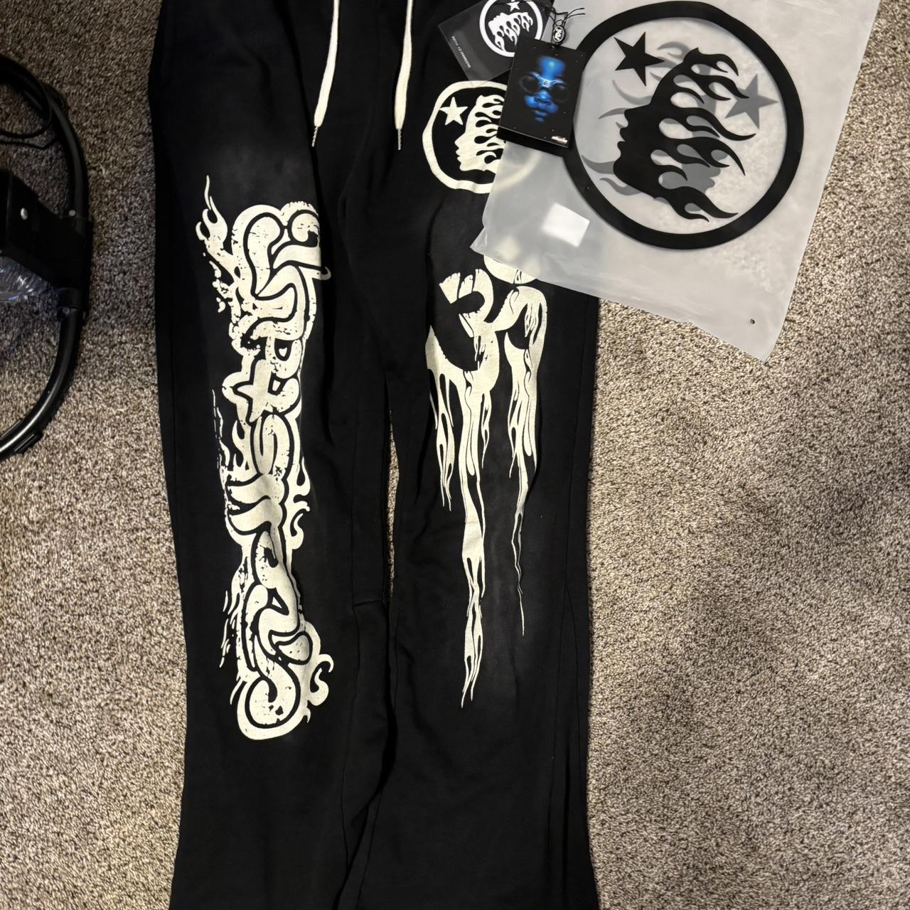 HELLSTAR SWEATS BRAND NEW COMES WITH BAG AND TAGS... | Depop