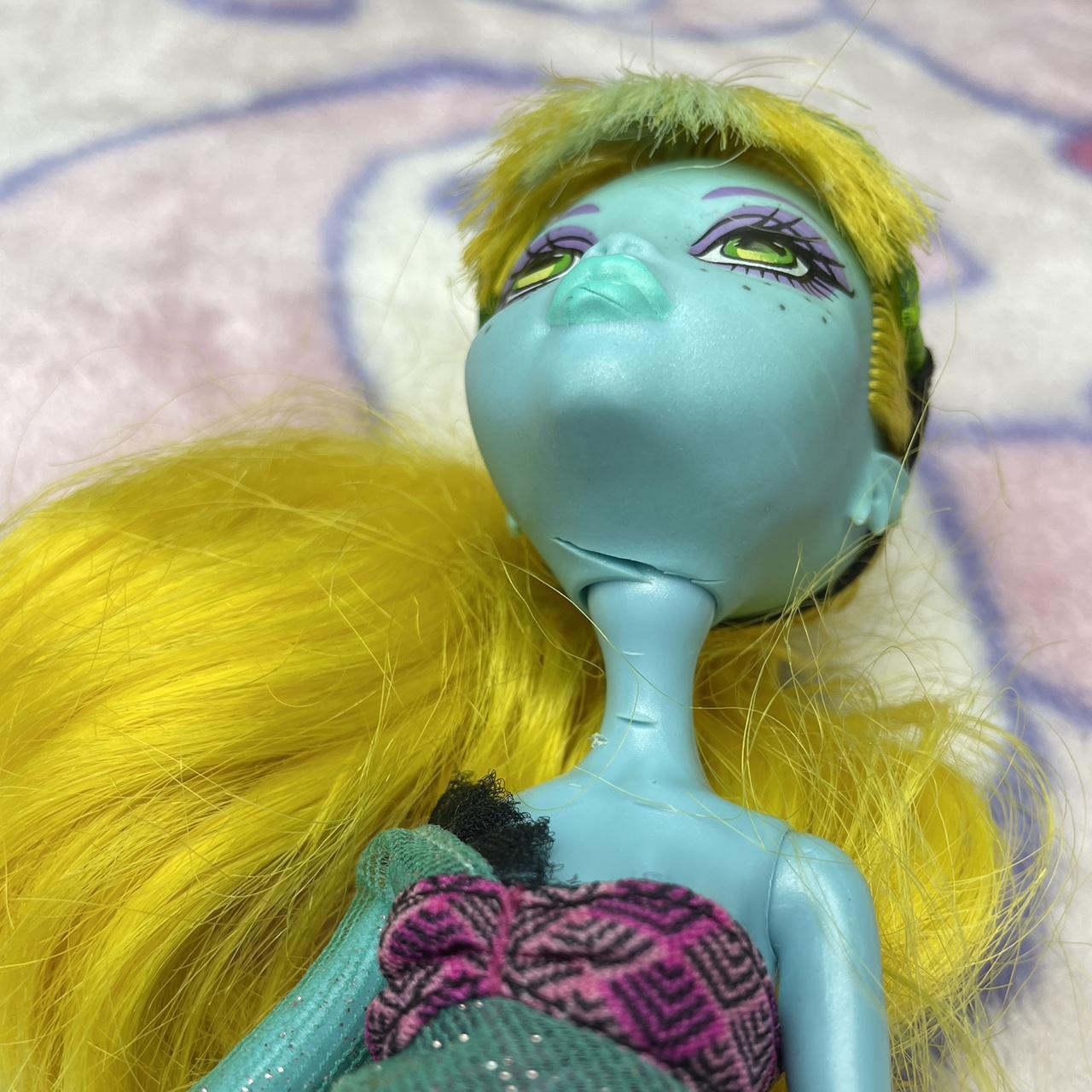 Bundle of 2 Lagoona Blue Monster high Dolls 13... - Depop