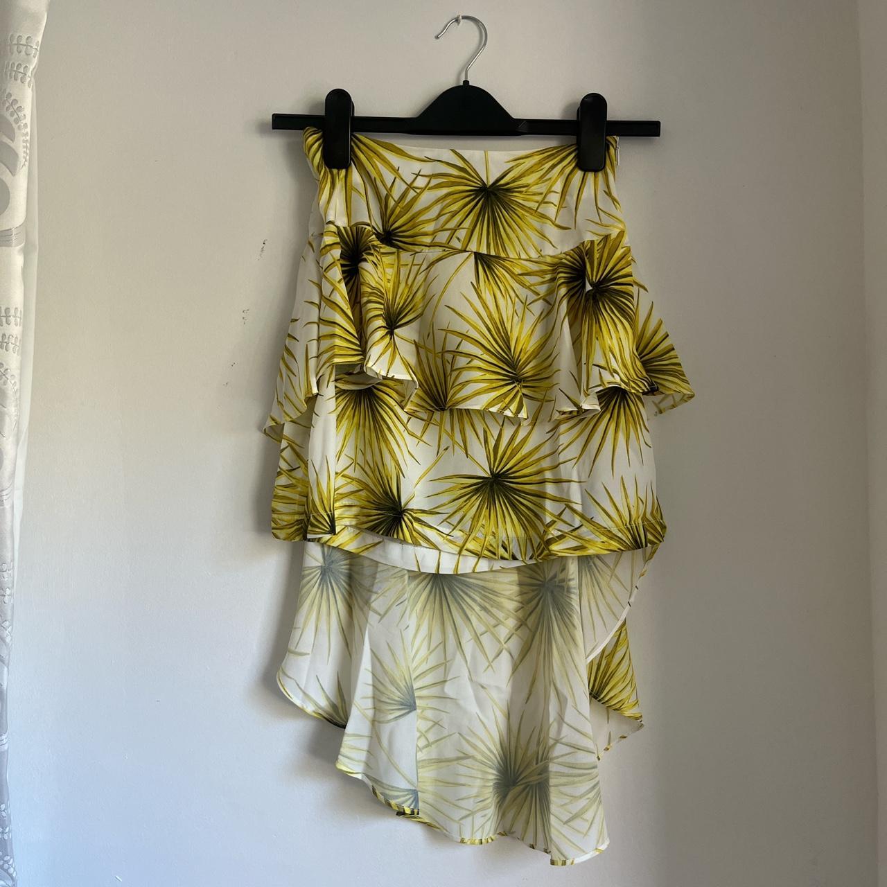 PLT white yellow frill waterfall beach skirt size 4... - Depop