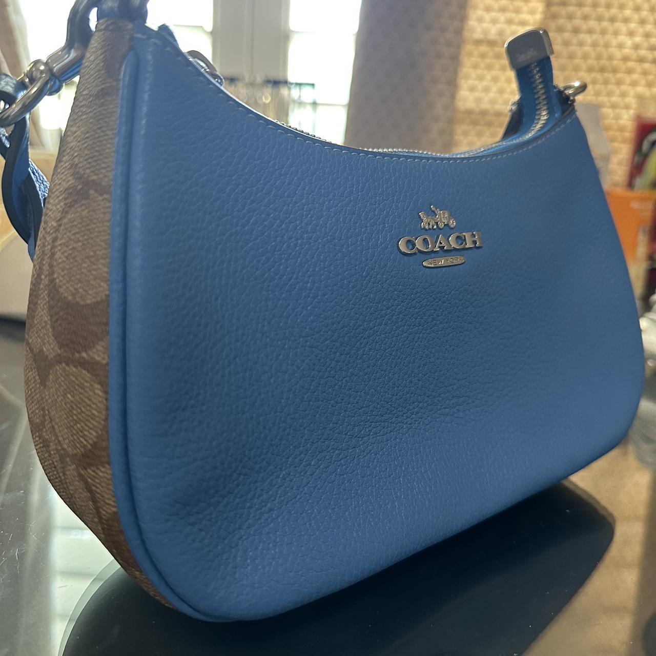 blue coach teri bag no flaws// only worn once - Depop