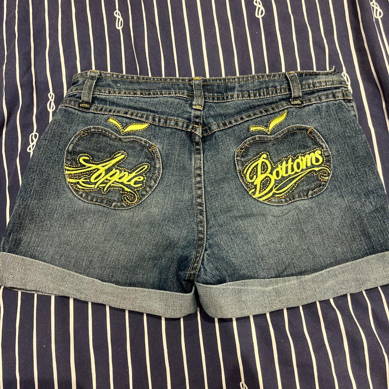 Cutest apple bottom shorts 🍏 Size 6 (XS-S) So sad to... - Depop