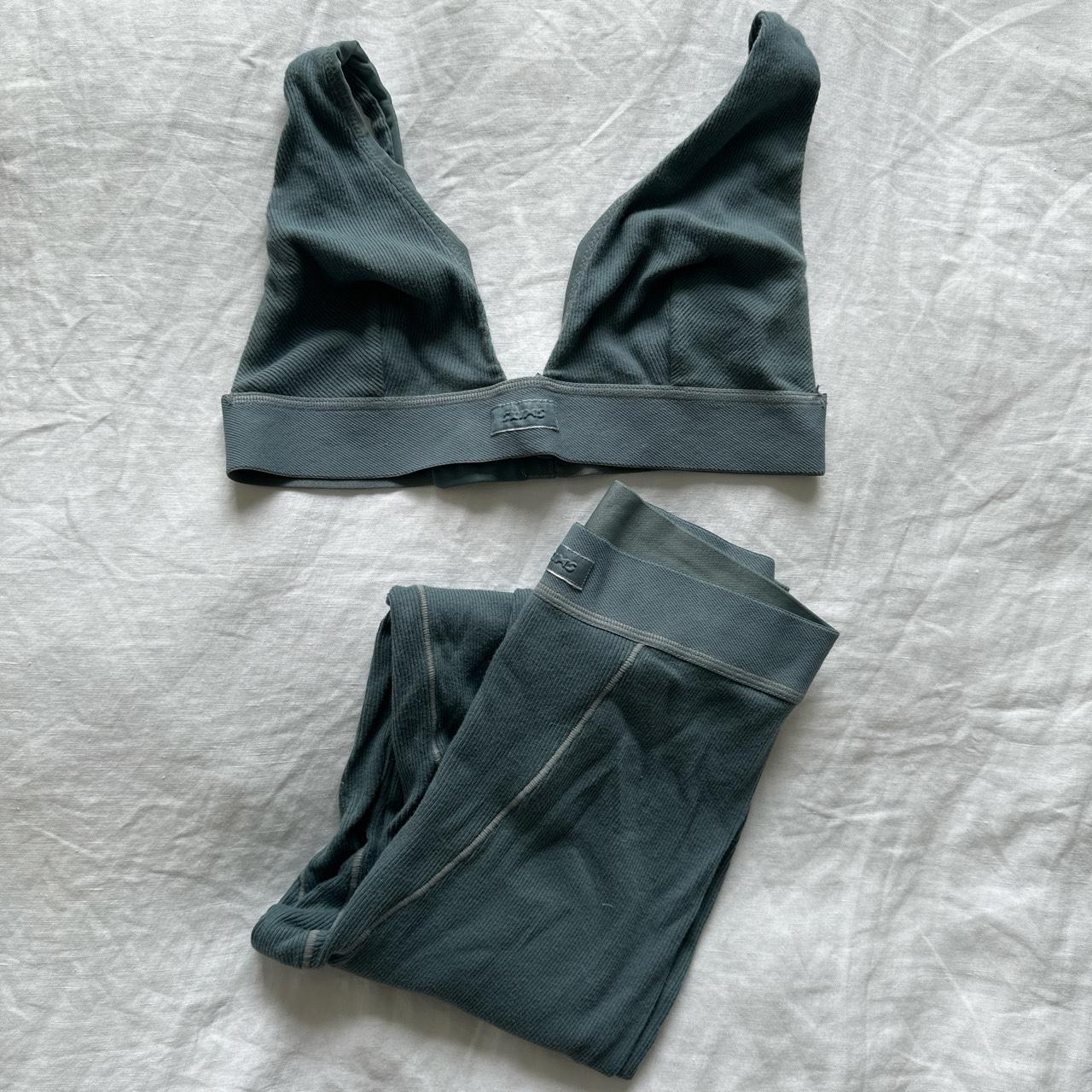 Skims set - M bra S leggings thermal material - Depop
