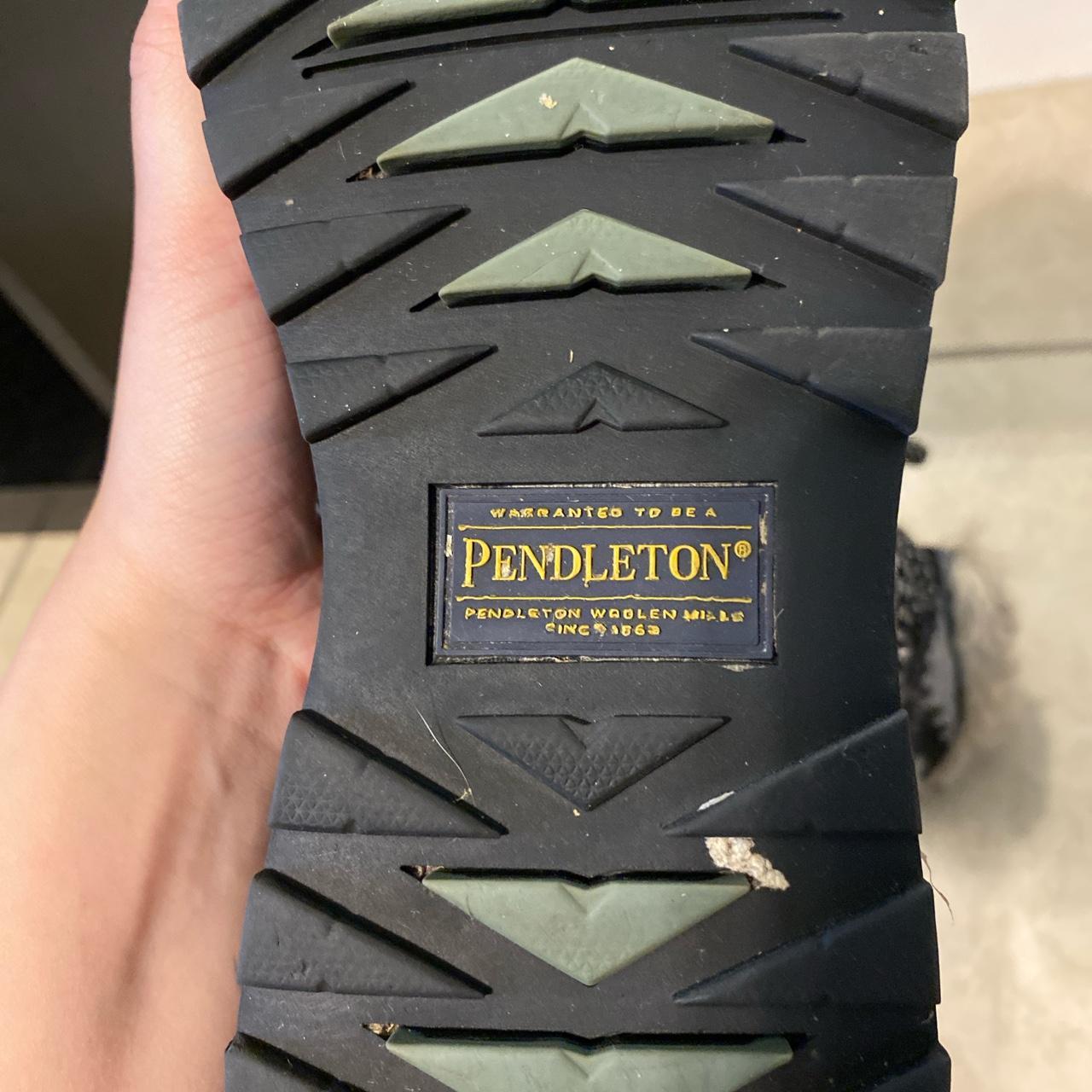 Twin peaks snow boots! Are slightly scuffed up and... - Depop