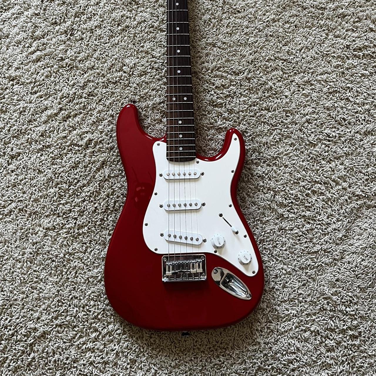 Fender - Squier Mini Stratocaster (classic... - Depop