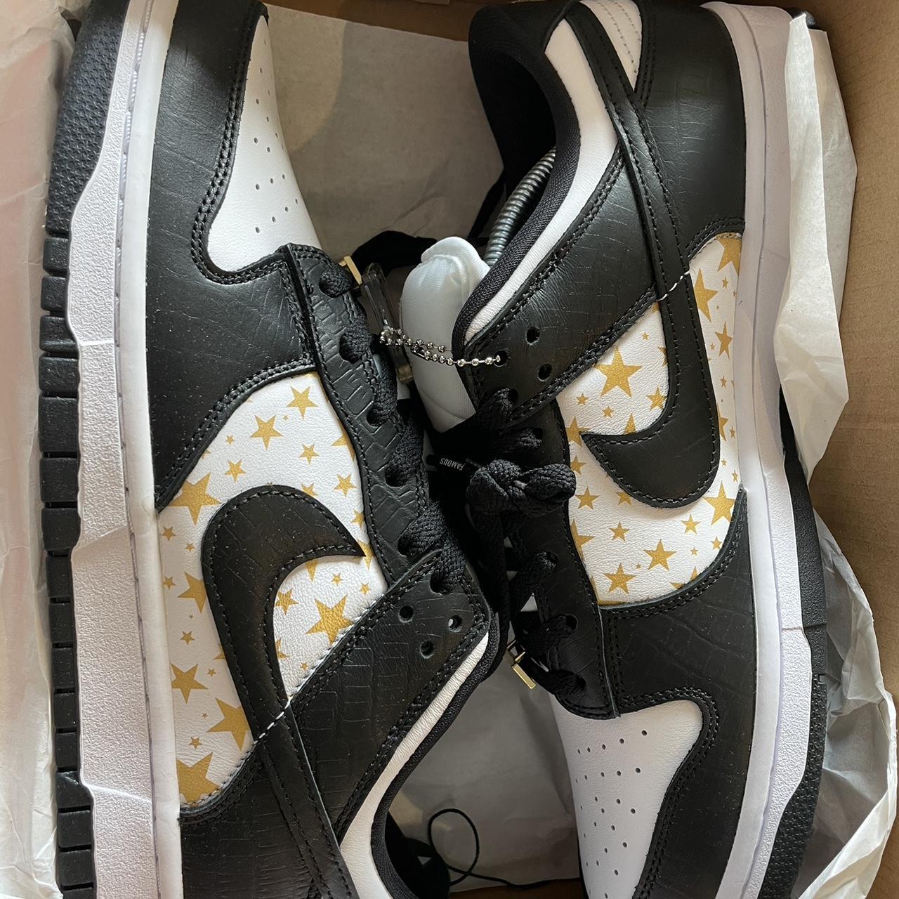 Supreme star dunks black sz 11 DAMAGED BOX - Depop