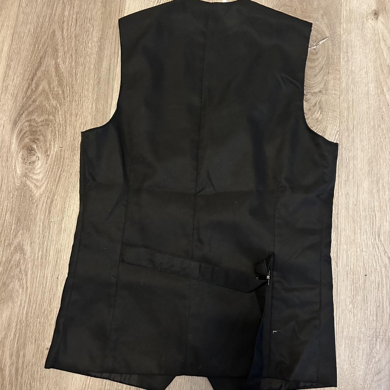 super cute emo vest!! it’s brand new and never worn... - Depop