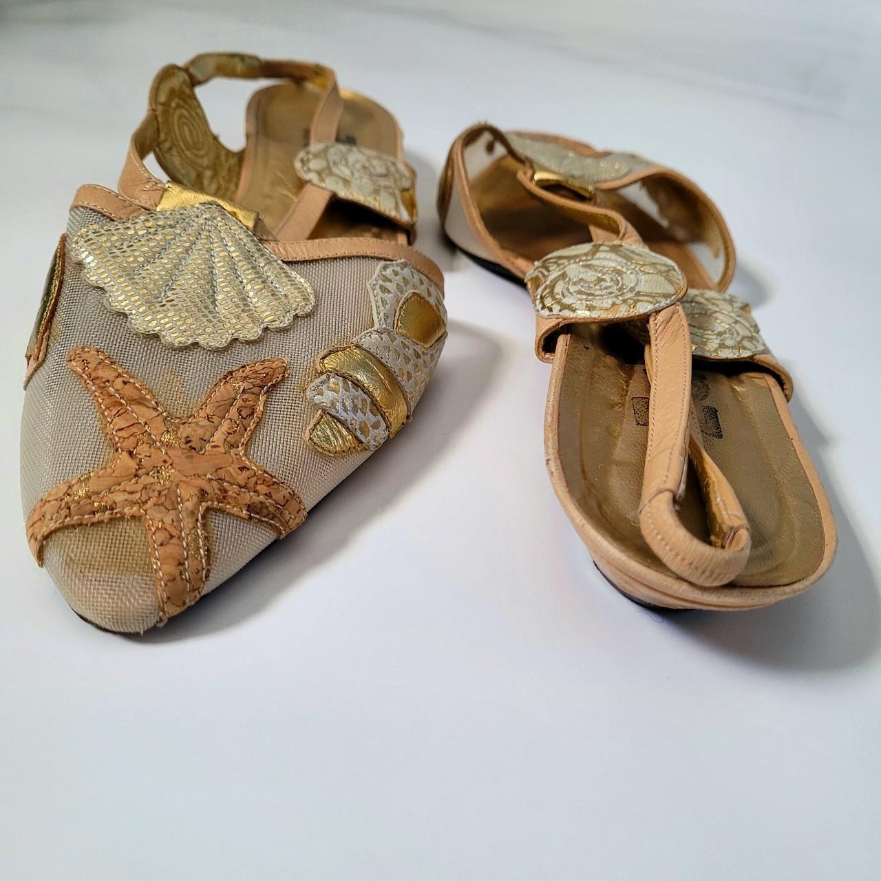 Vintage Leather seashell sandals 🖤Size US 9.5 🖤Zalo... - Depop
