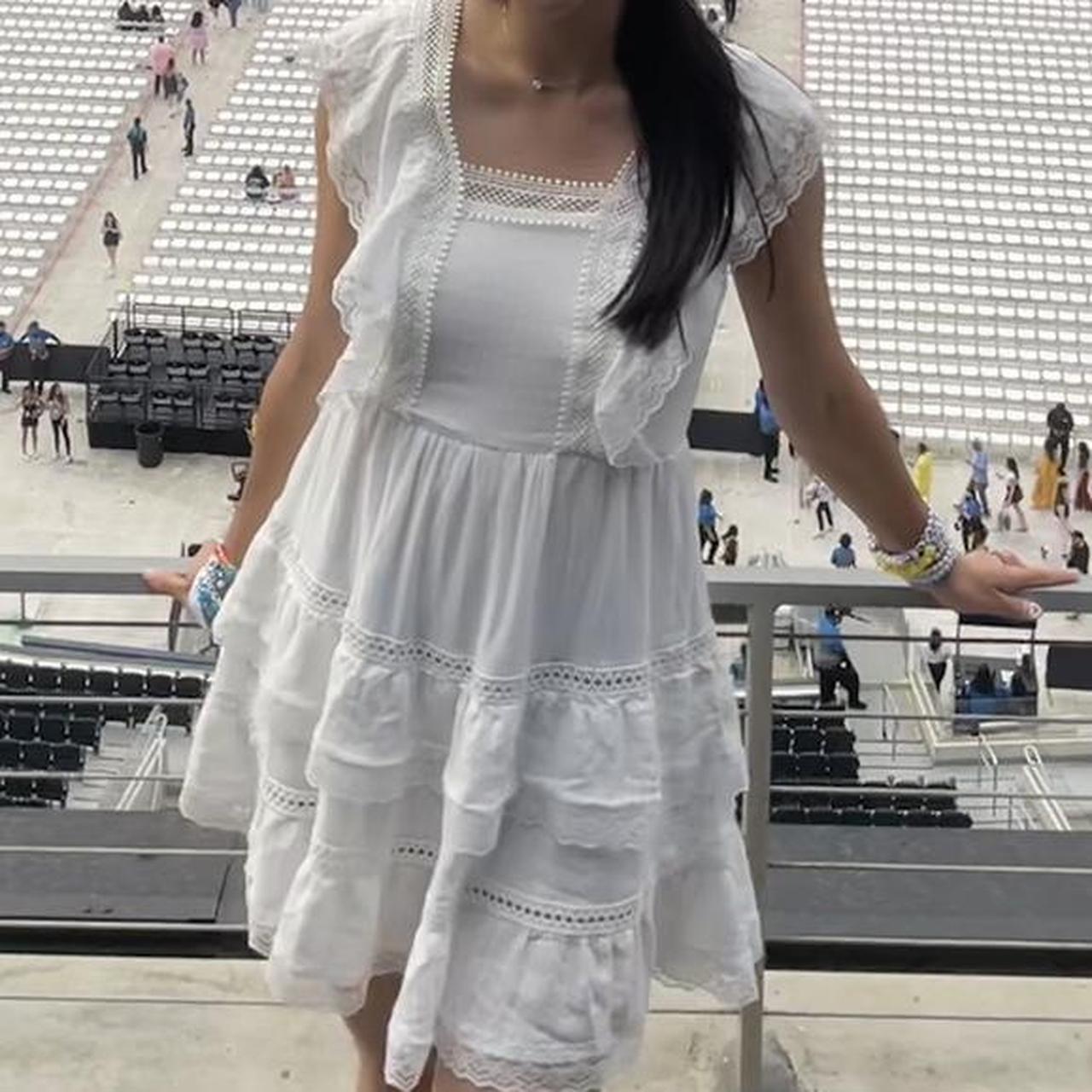 White Francesca’s Dress in like new condition - Depop