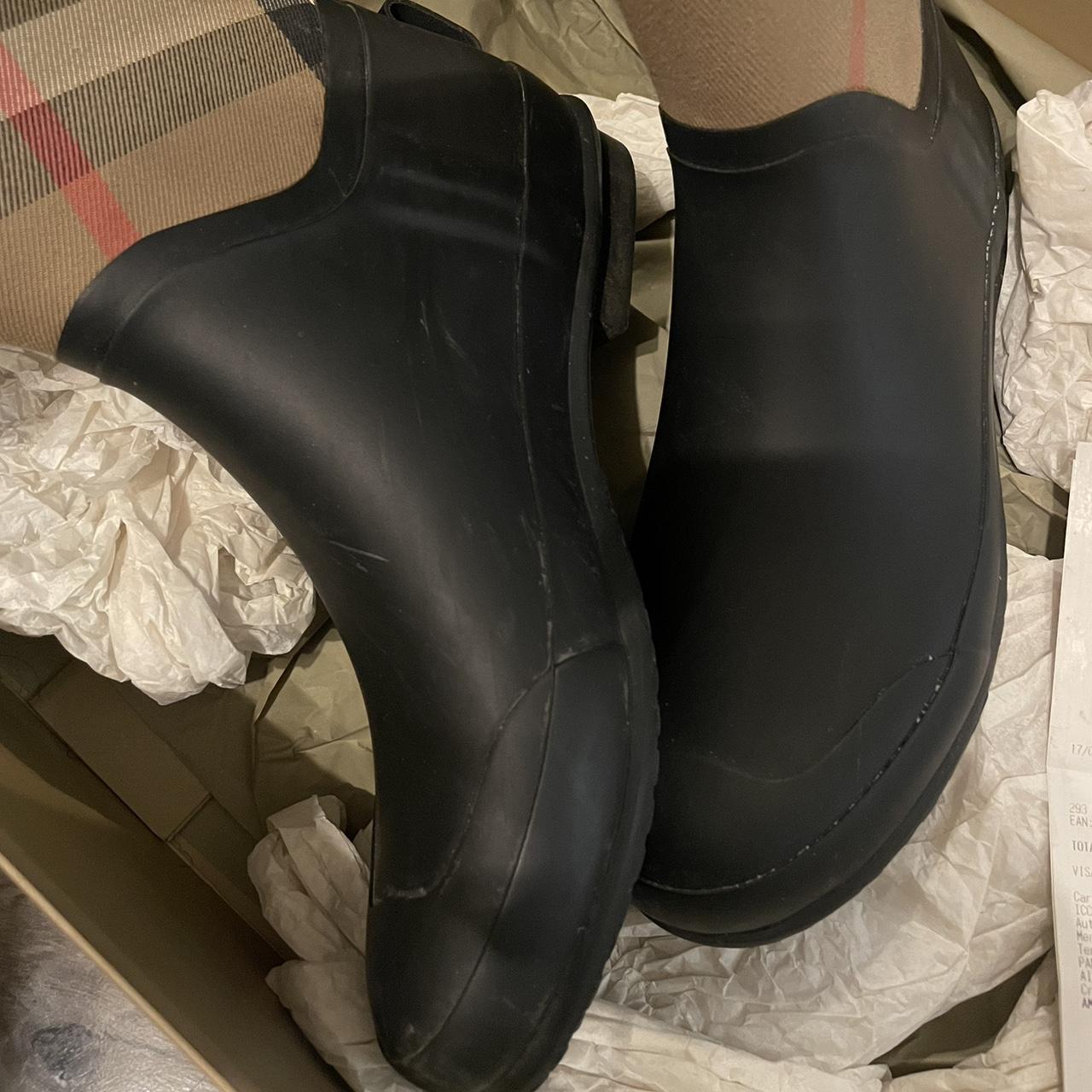 Burberry Wellington Boots Only worn a few times... - Depop