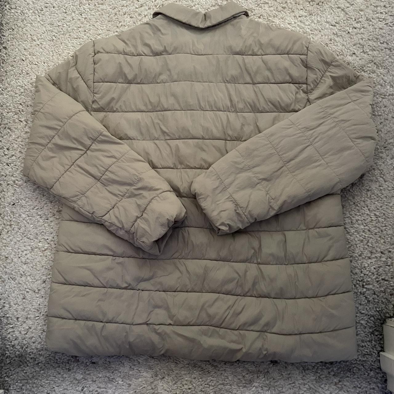 Gap Men's Cream and Tan Coat | Depop