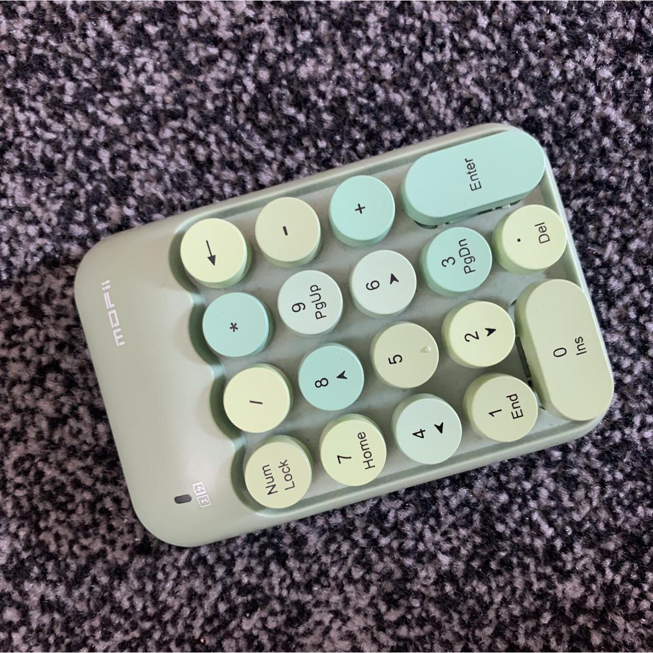 Cute Num Pad with USB connector - Depop